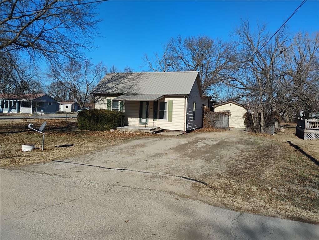 122 W Perry Street, Arma KS 66721 - House for Sale in Arma, KS ...