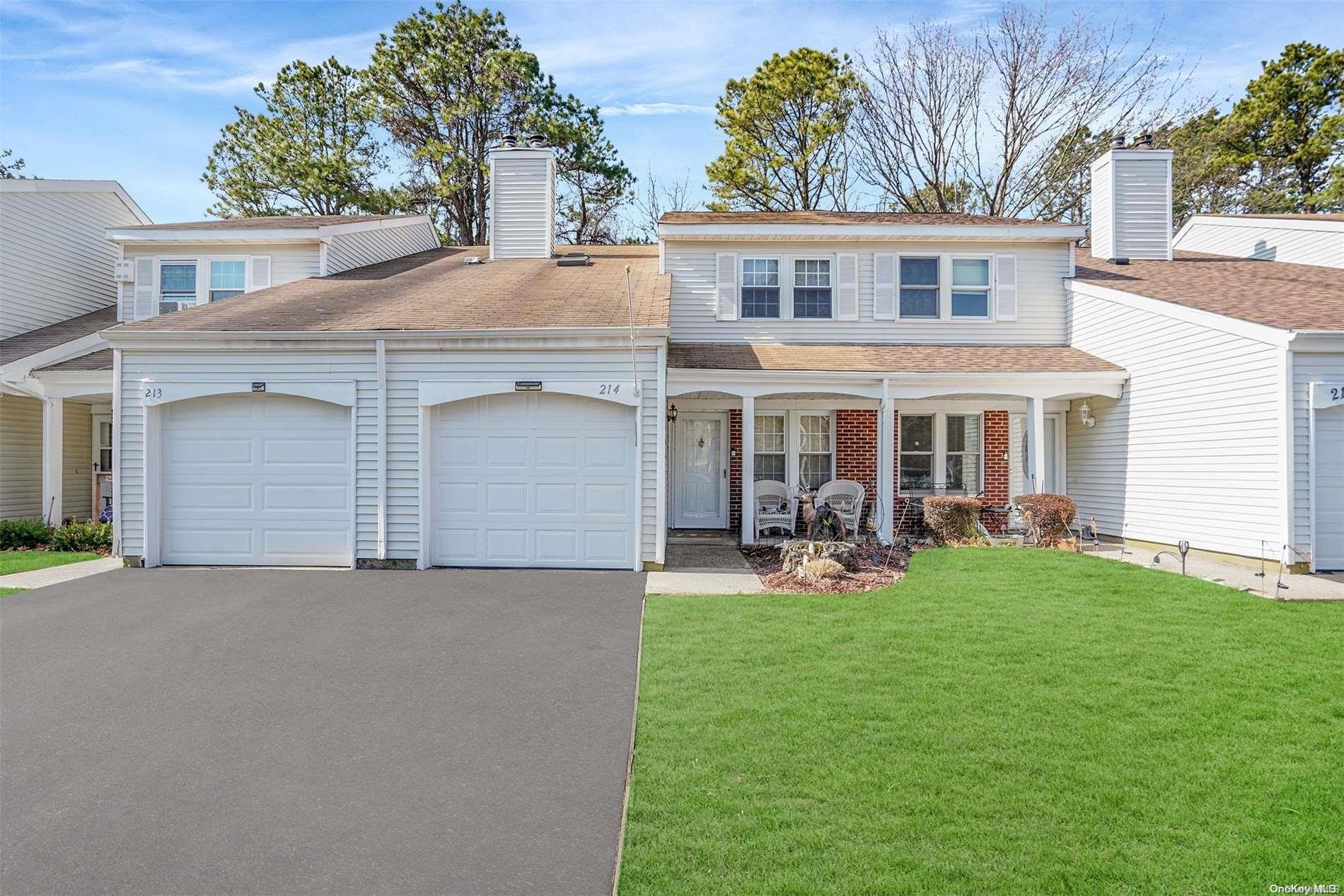 214 Ivy Meadow Court # 214, Middle Island, NY 11953 | MLS #L3534245