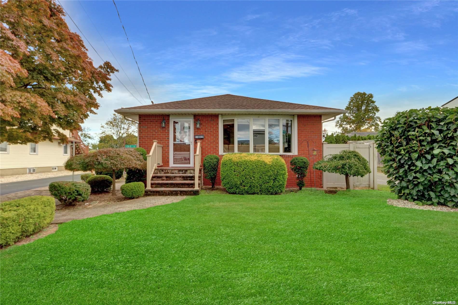 33 Meade Avenue, Bethpage, NY 11714 | MLS #L3582475