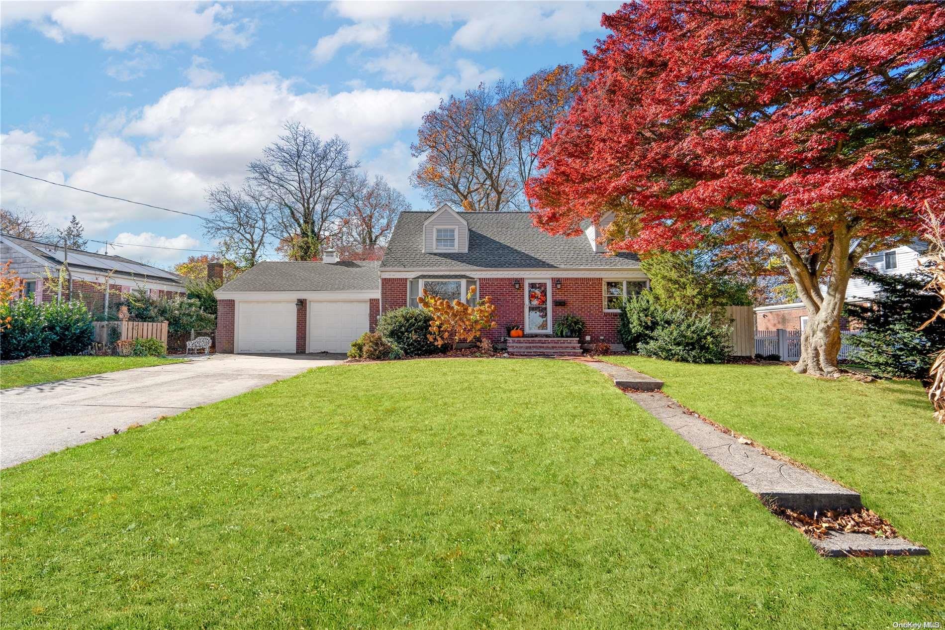 9 Dawn Drive, East Northport, NY 11731 | MLS #L3591297