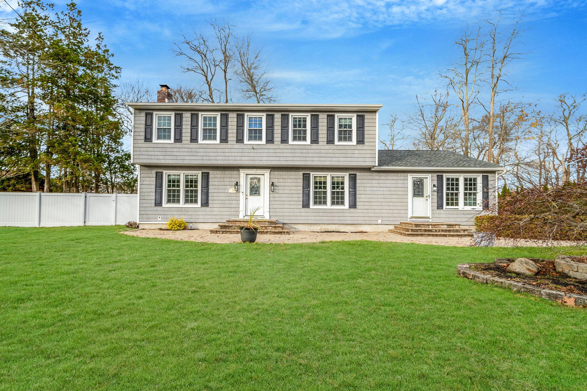 19 Rustic Road, Yaphank, NY 11980 | MLS #802685