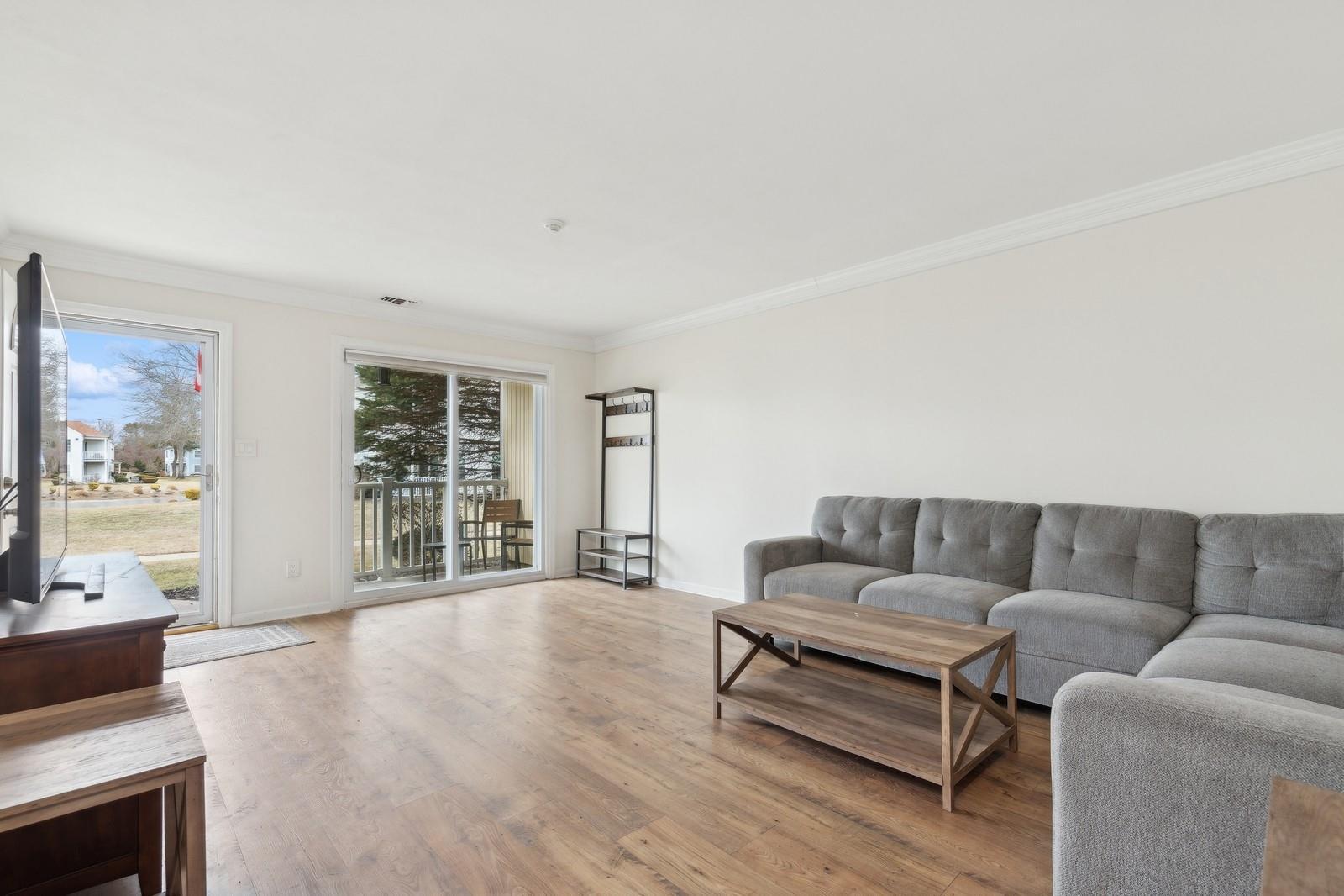 239 Fairview Circle, Middle Island, NY 11953 | MLS #808084