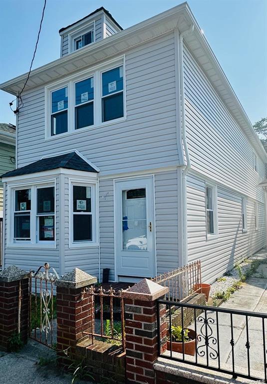 607 West Road, Broad Channel, NY 11693 | MLS #817510