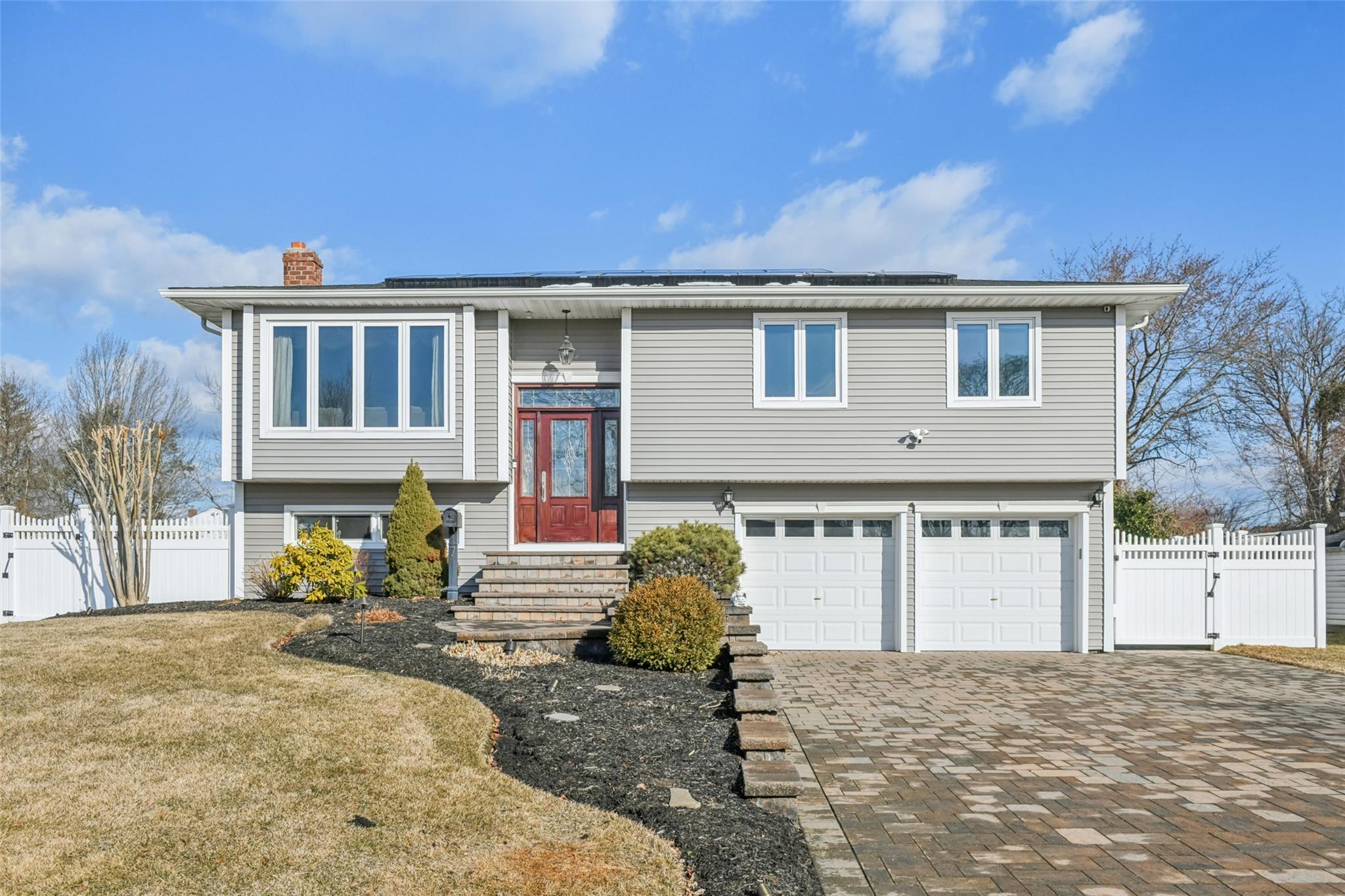 7 Plowboy Path, Commack, NY 11725 | MLS #820484