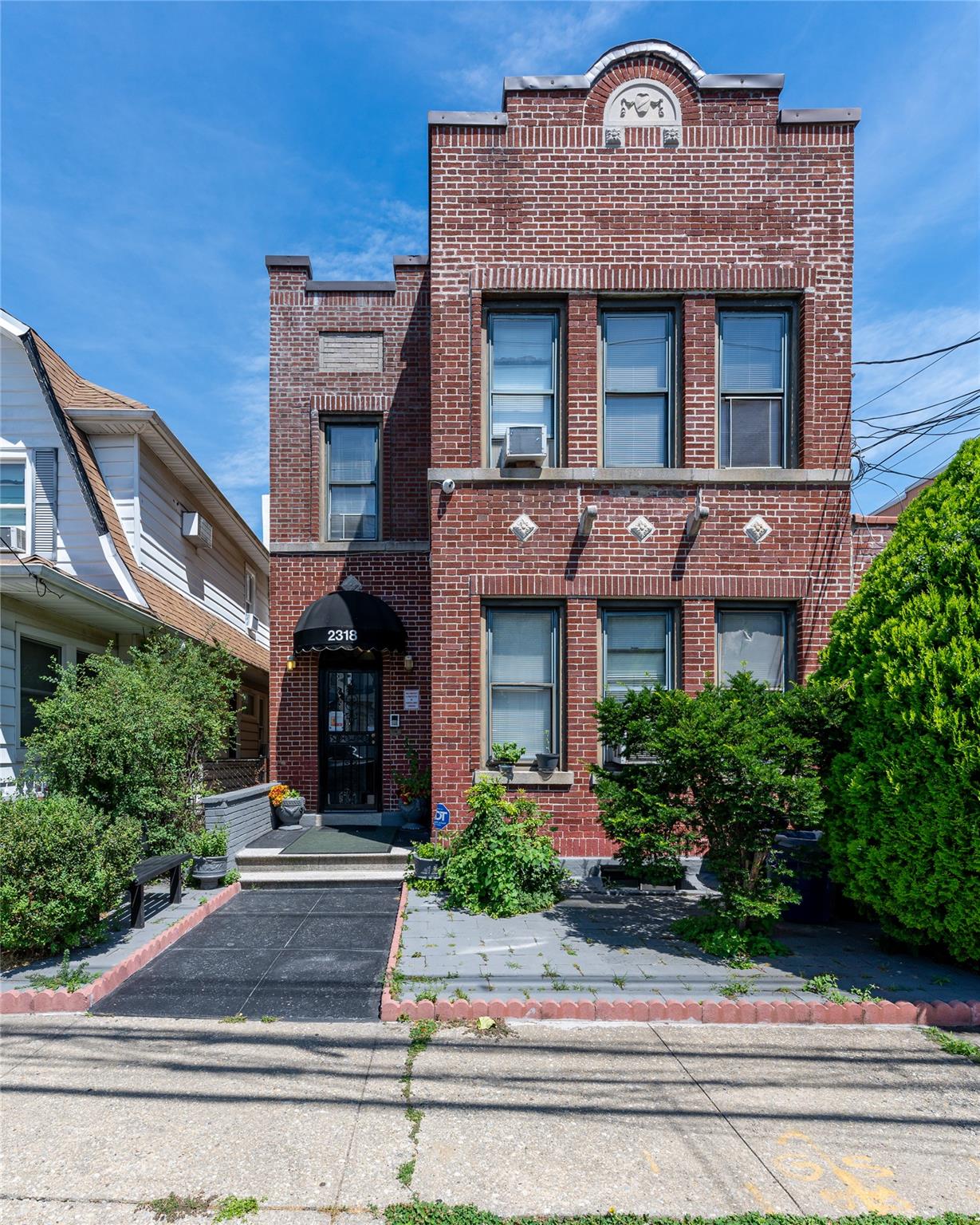 2318 Fish Avenue, Bronx, NY 10469 | MLS #824037