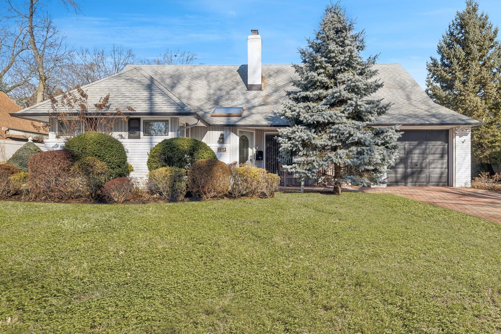 12 Ranch Place, Merrick, NY 11566 | MLS #825342