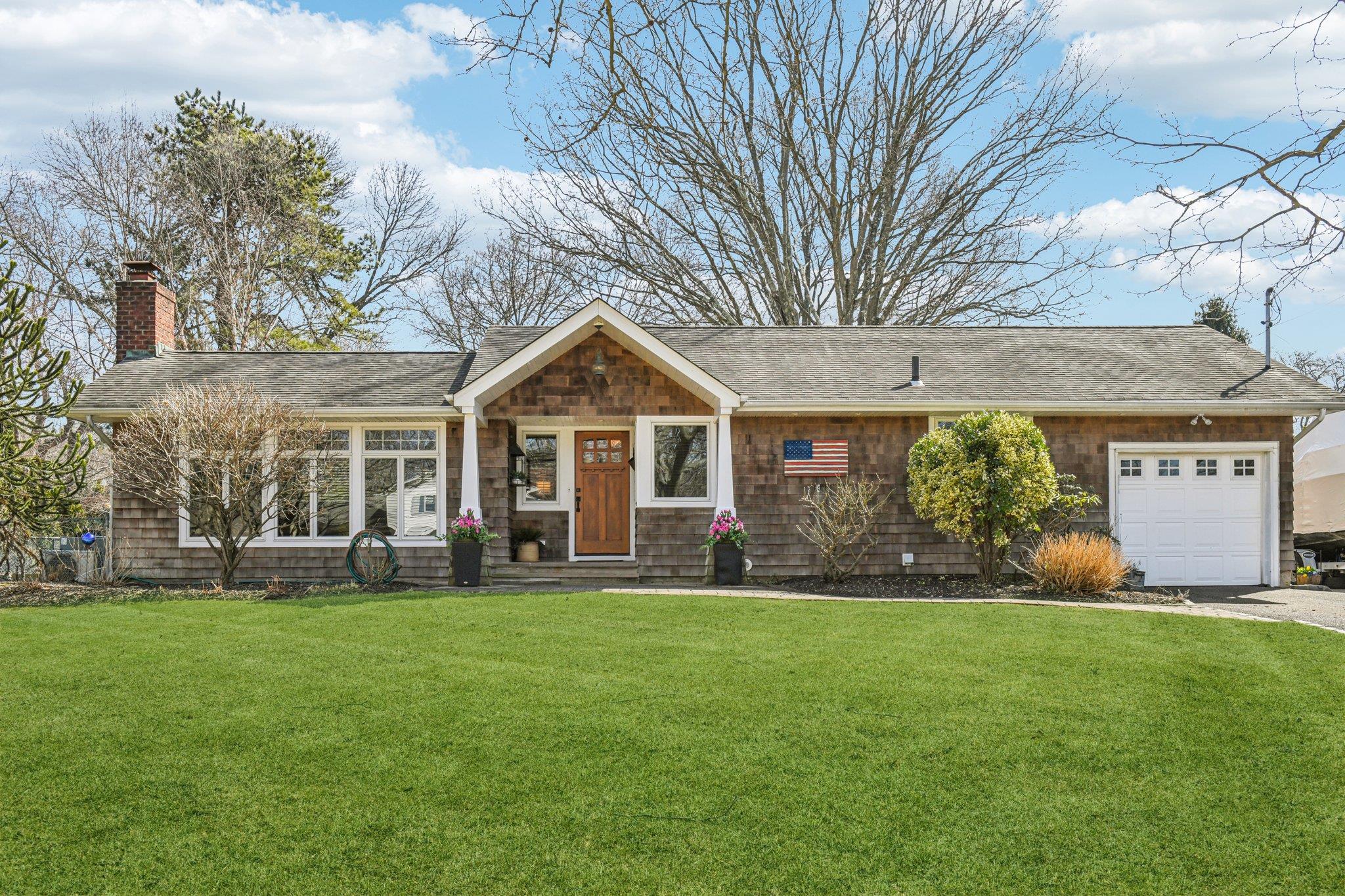 12 Colgate Road, Greenlawn, NY 11740 | MLS #836079