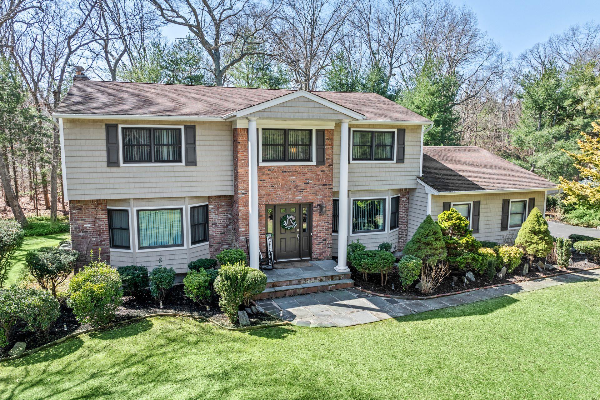 14 Blacksmith Lane, East Northport, NY 11731 | MLS #839391