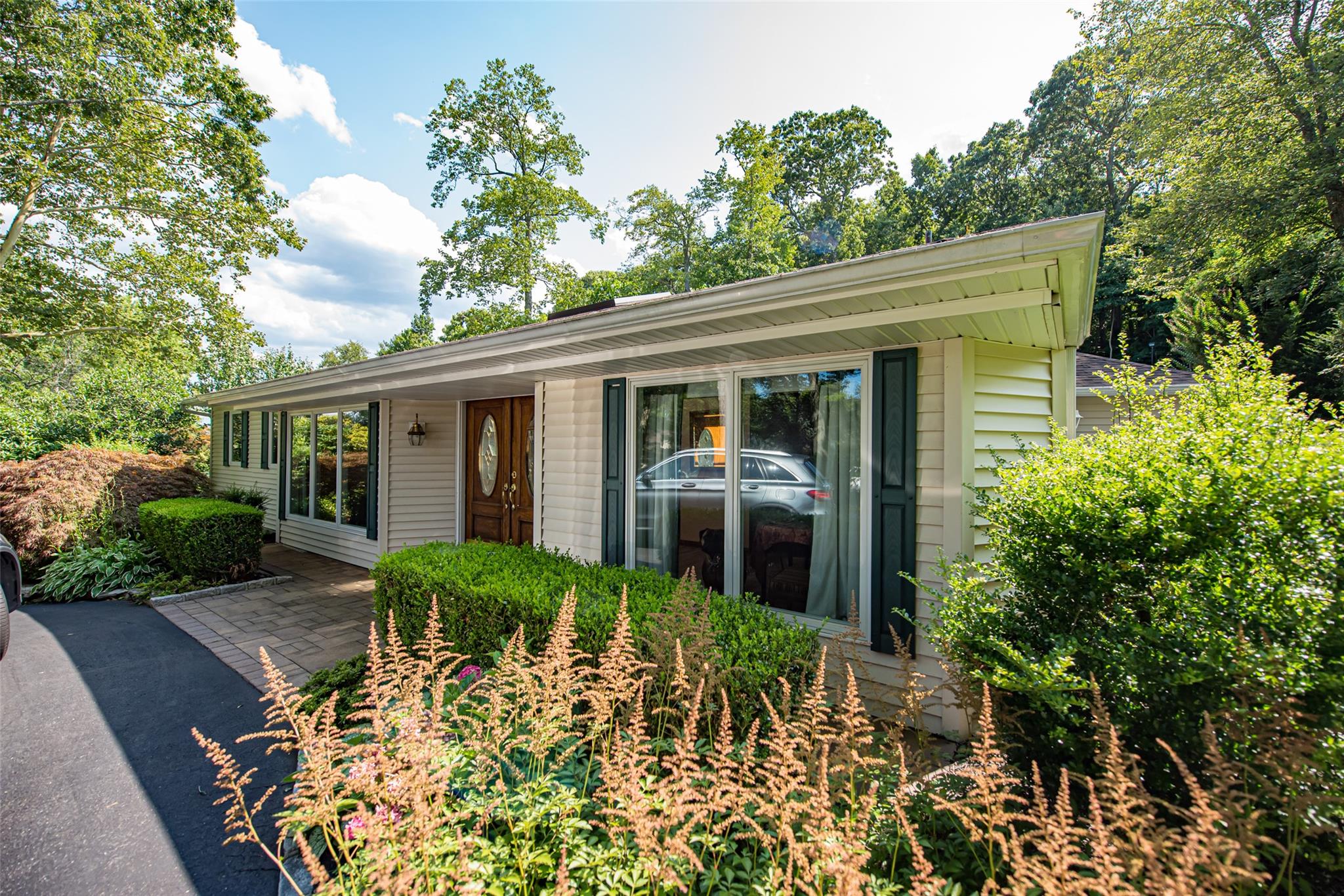 37 Colby Drive, Dix Hills, NY 11746 | MLS #847382