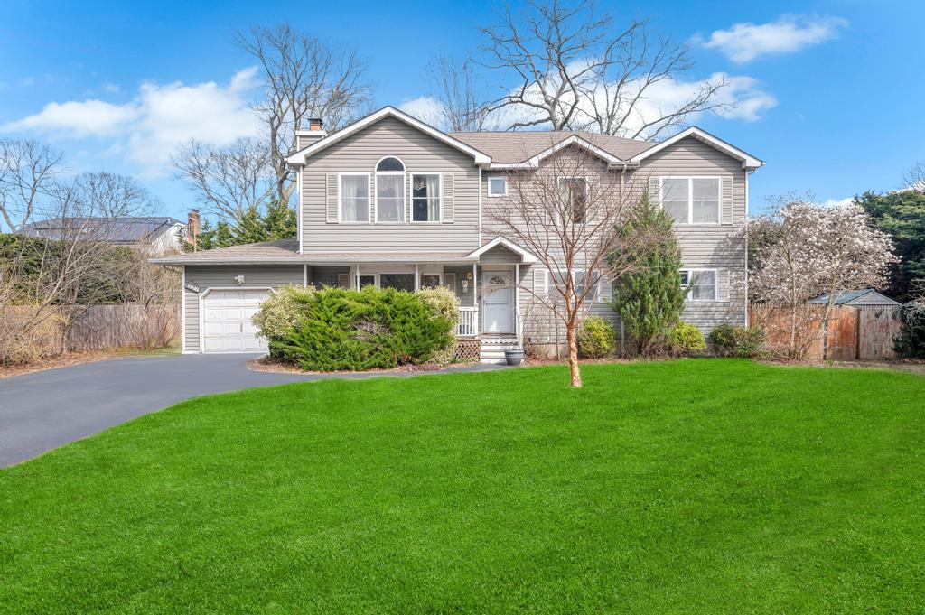 121 Hagerman Avenue, East Patchogue, NY 11772 | MLS #847610