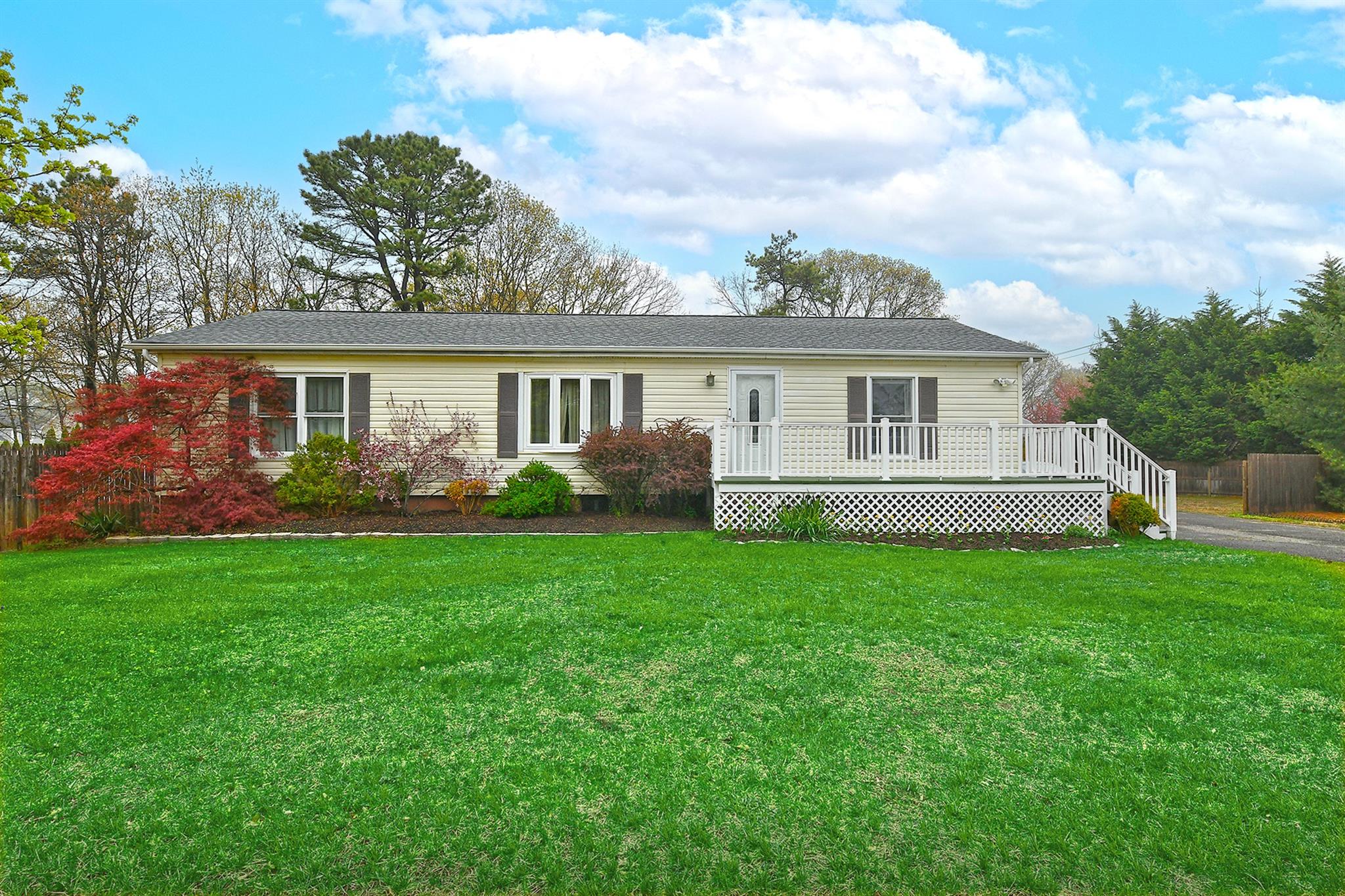 1 Mews Court, Holtsville, NY 11742 | MLS #853528