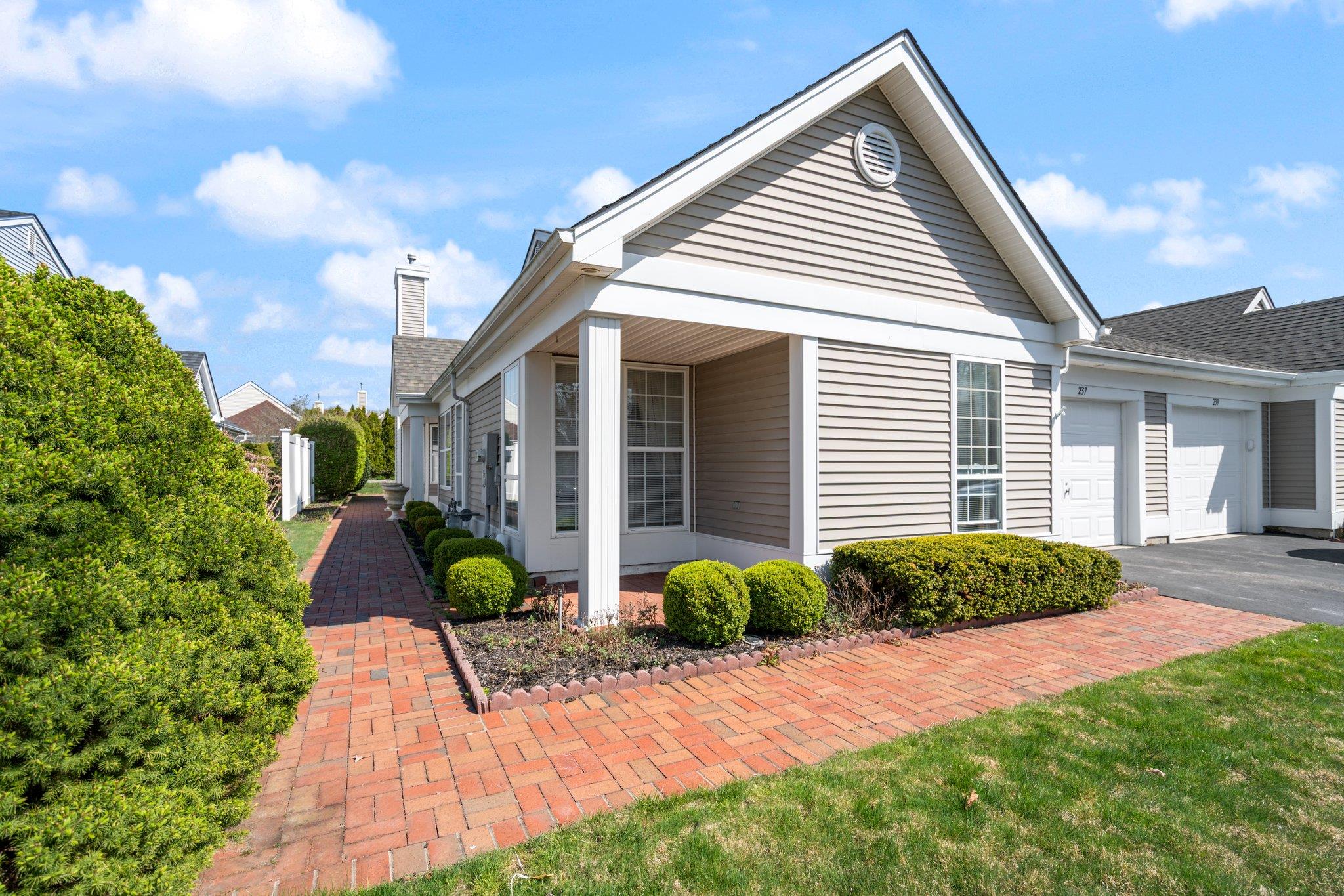 237 Glen Drive, Ridge, NY 11961 | MLS #853723