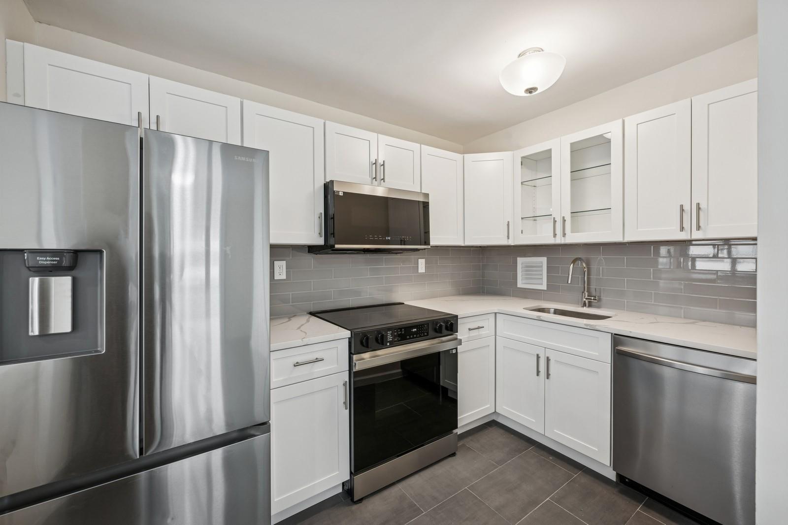 162-30 Powells Cove Blvd Boulevard # 6C, Beechhurst, NY 11357 | MLS #855510