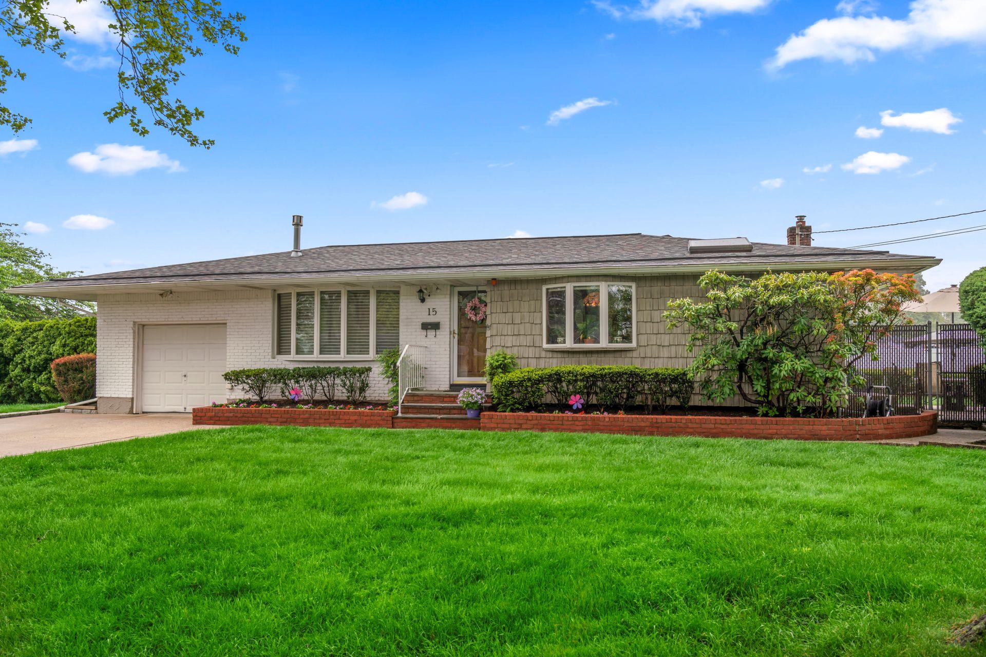 15 Kevin Road, Commack, NY 11725 | MLS #856471