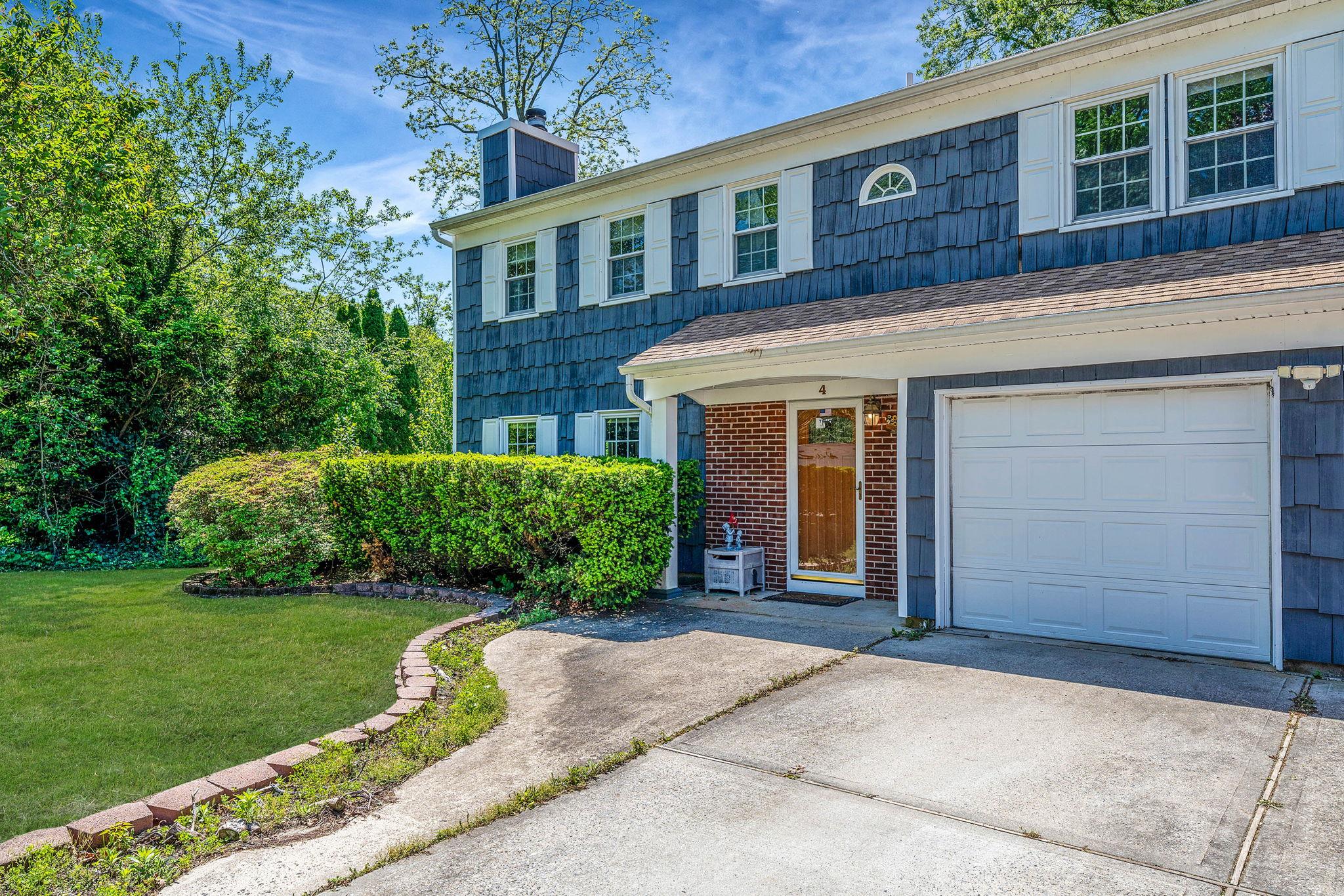 4 Hillcrest Lane, Ridge, NY 11961 | MLS #865025