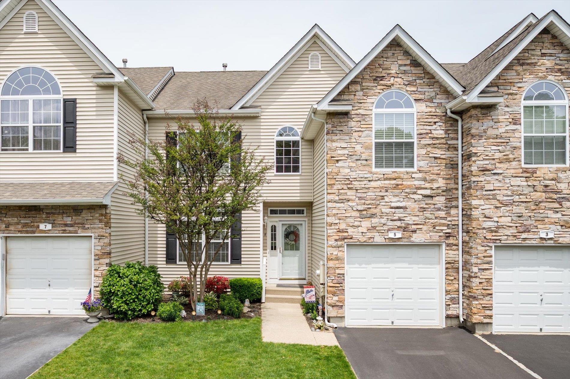 5 Mantack Path, Kings Park, NY 11754 | MLS #865188