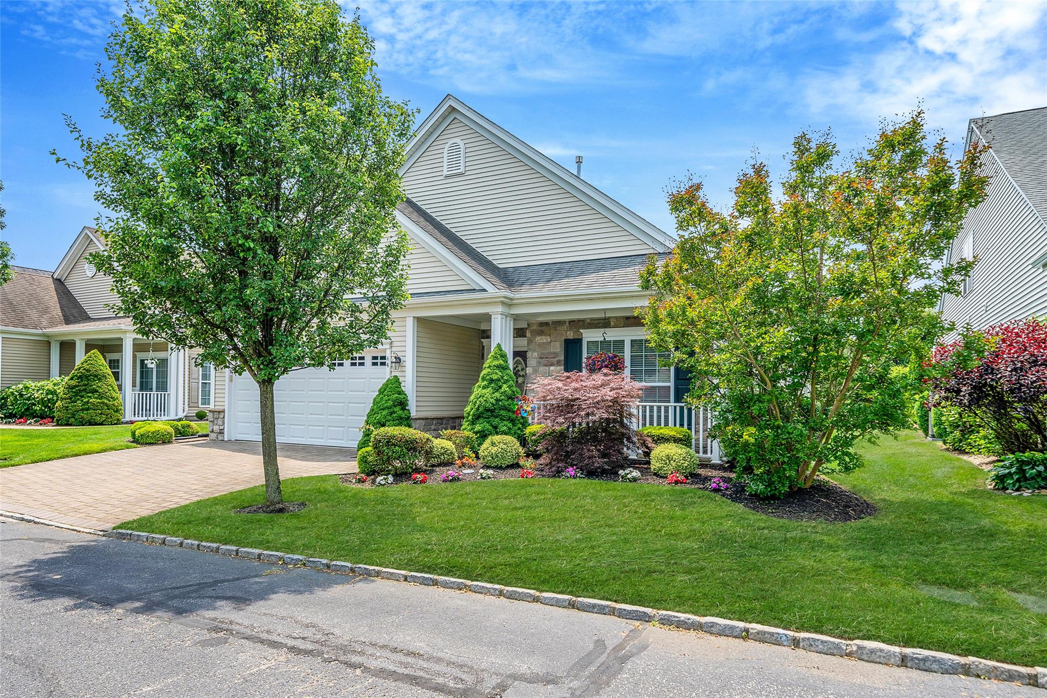 44 Louden Loop, Mount Sinai, NY 11766 | MLS #877722