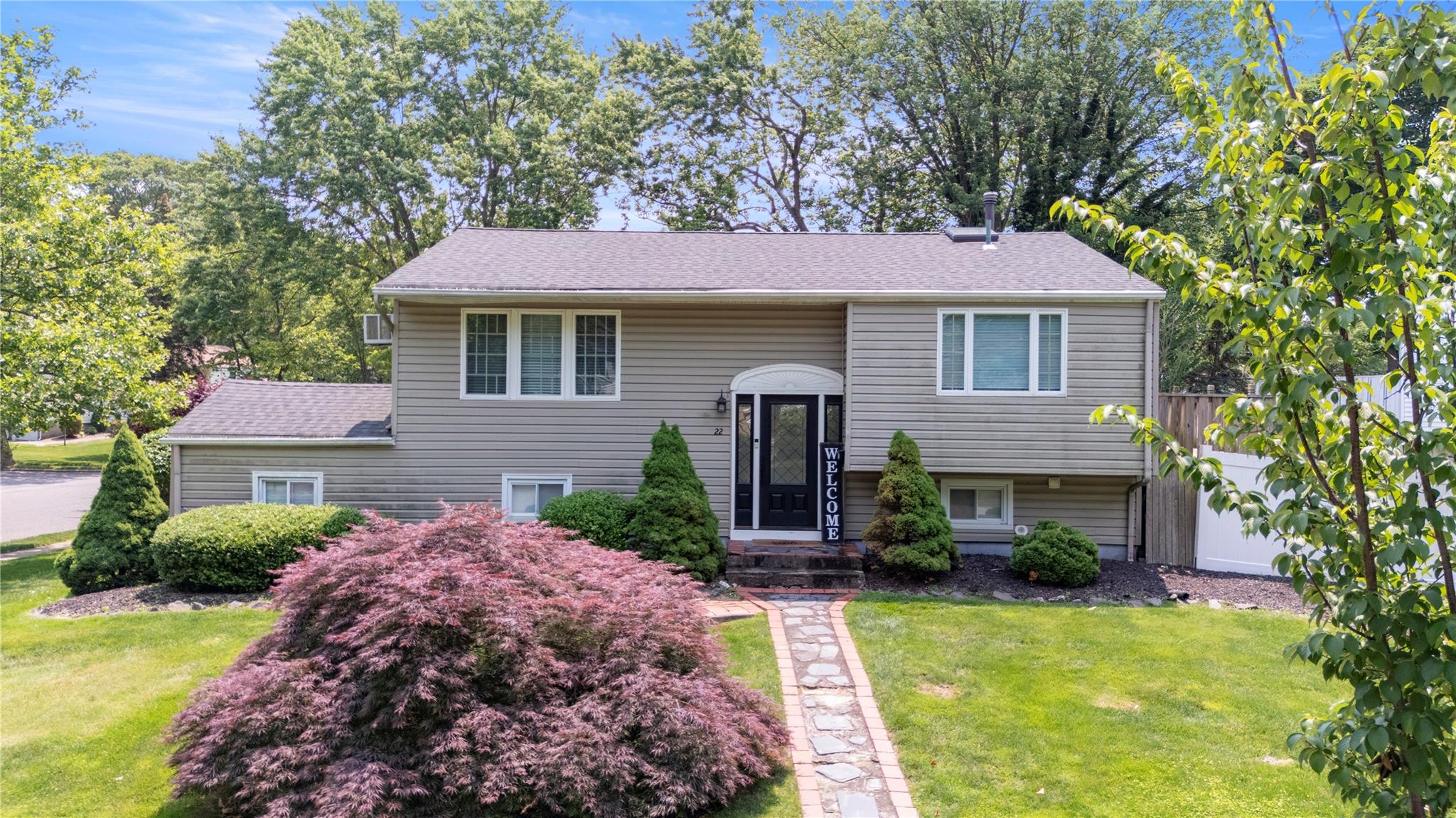 22 Pomper Drive, East Northport, NY 11731 | MLS #878036