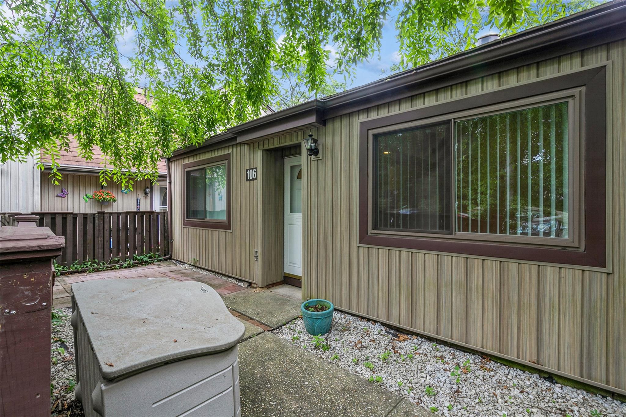 106 Strathmore Gate Drive, Stony Brook, NY 11790 | MLS #889453