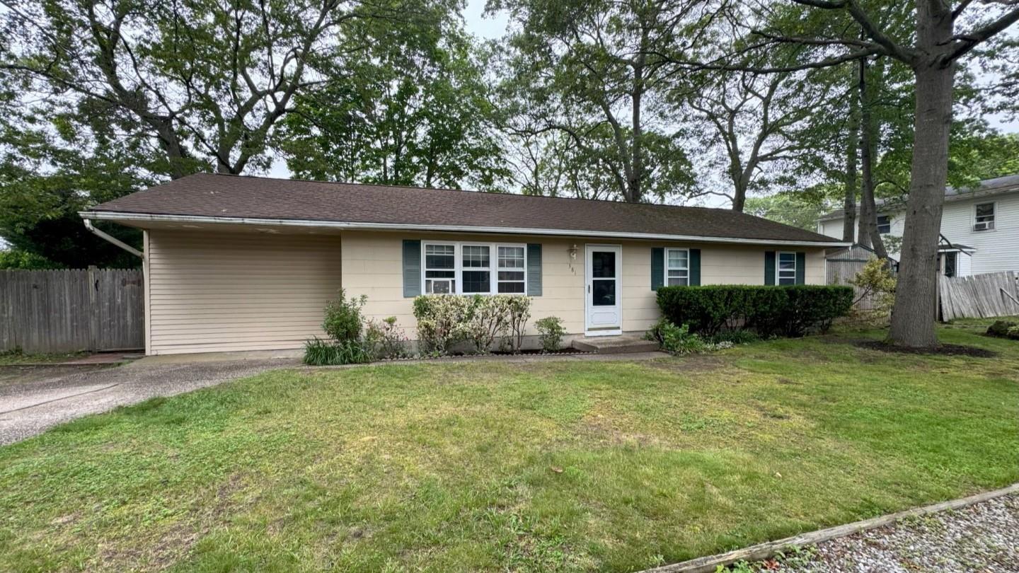 381 Grace Street, Holbrook, NY 11741 | MLS #891744