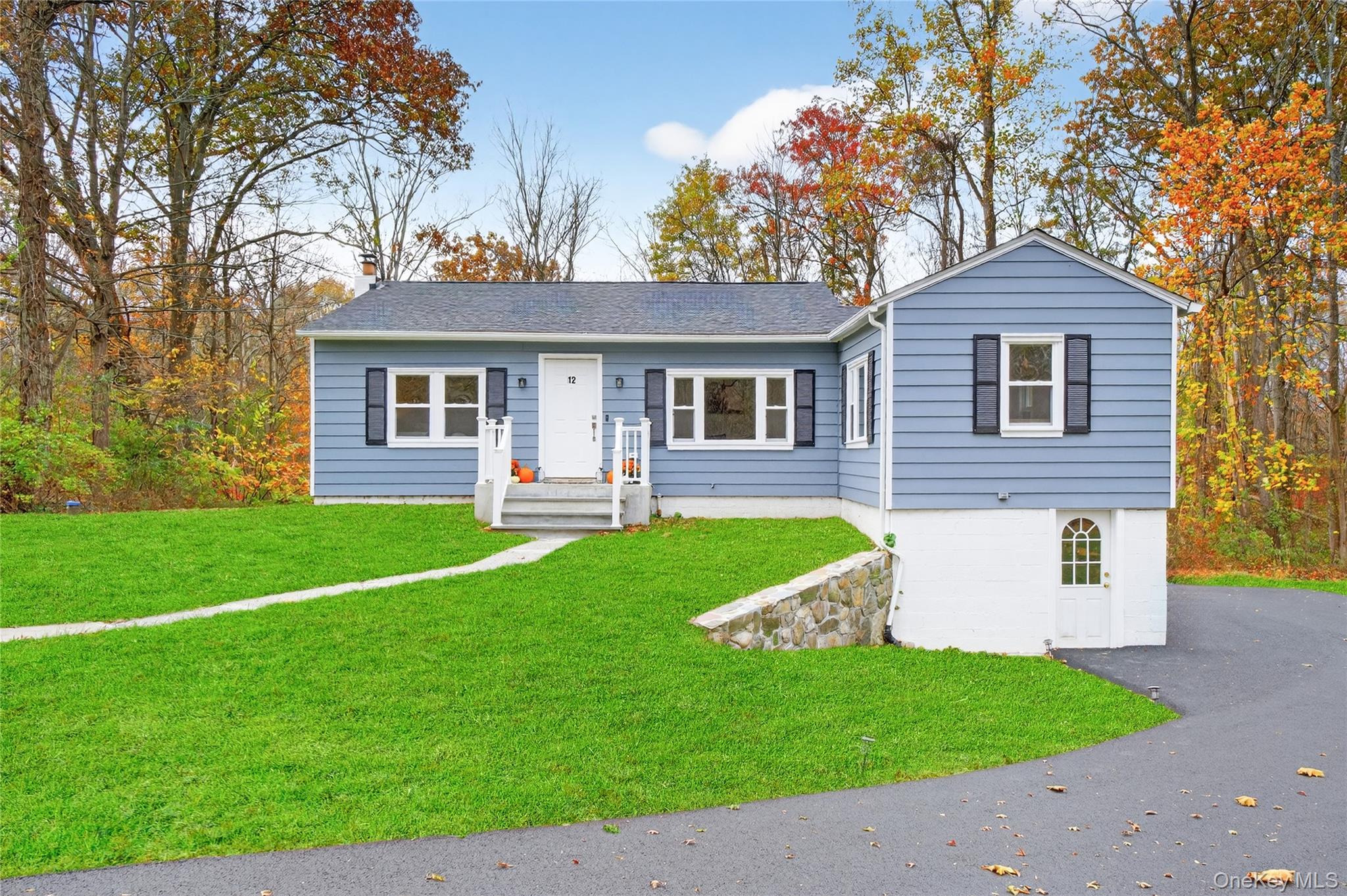 12 Russell Road, Wappingers Falls, NY 12590 | MLS #927167