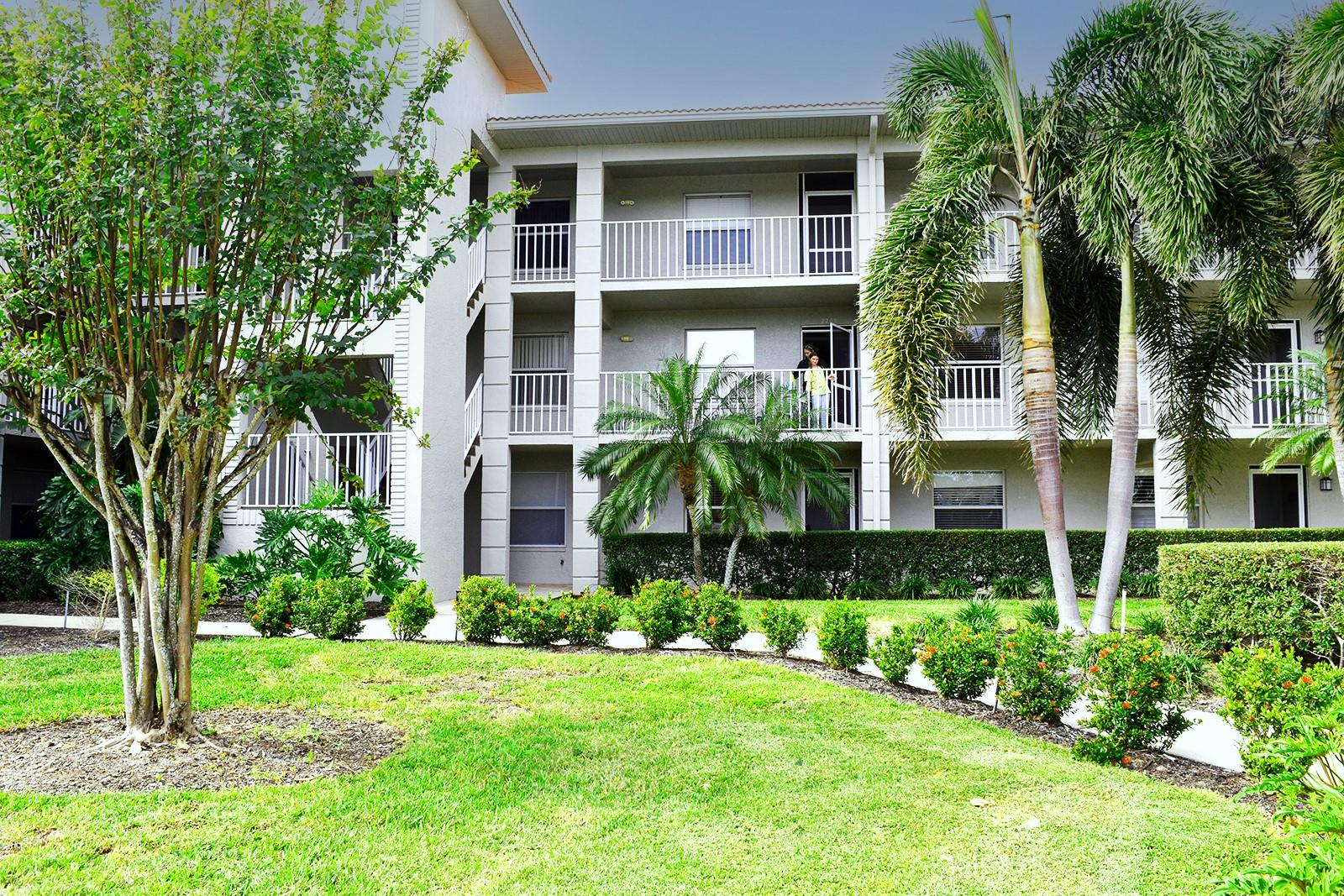 9320 Clubside Circle #2105, Sarasota, FL 34238