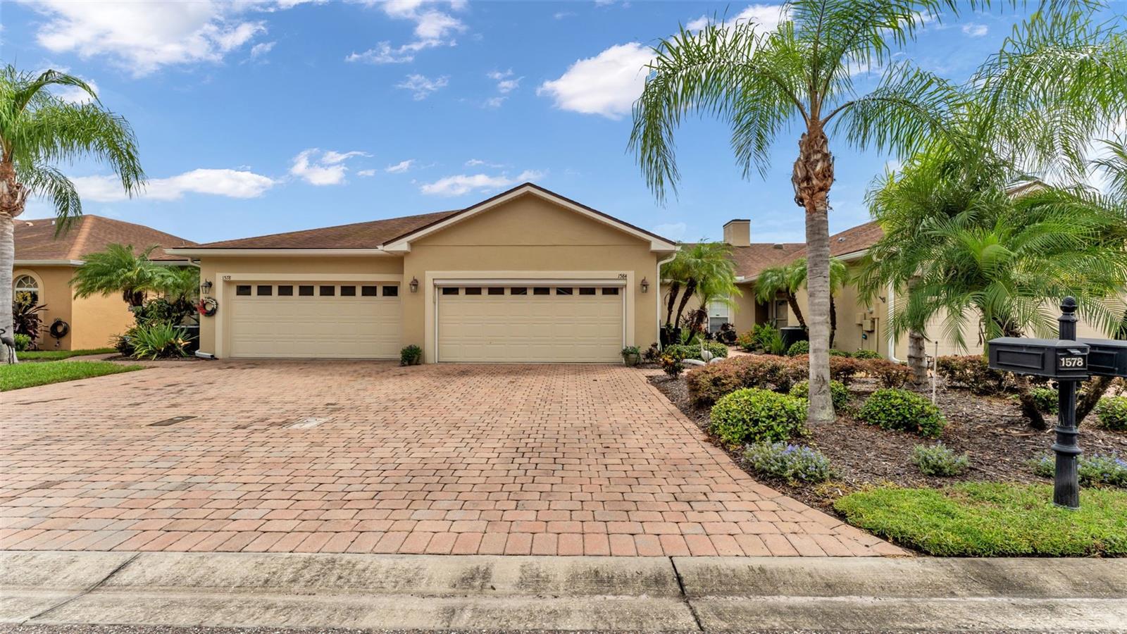 1584 Vienna Square Drive For Sale, WINTER HAVEN, FL 33884 Villa | ByOwner