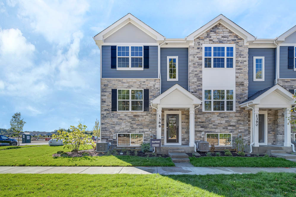 309 Foxglove Drive For Sale, Bartlett, IL 60103 Condo | ByOwner