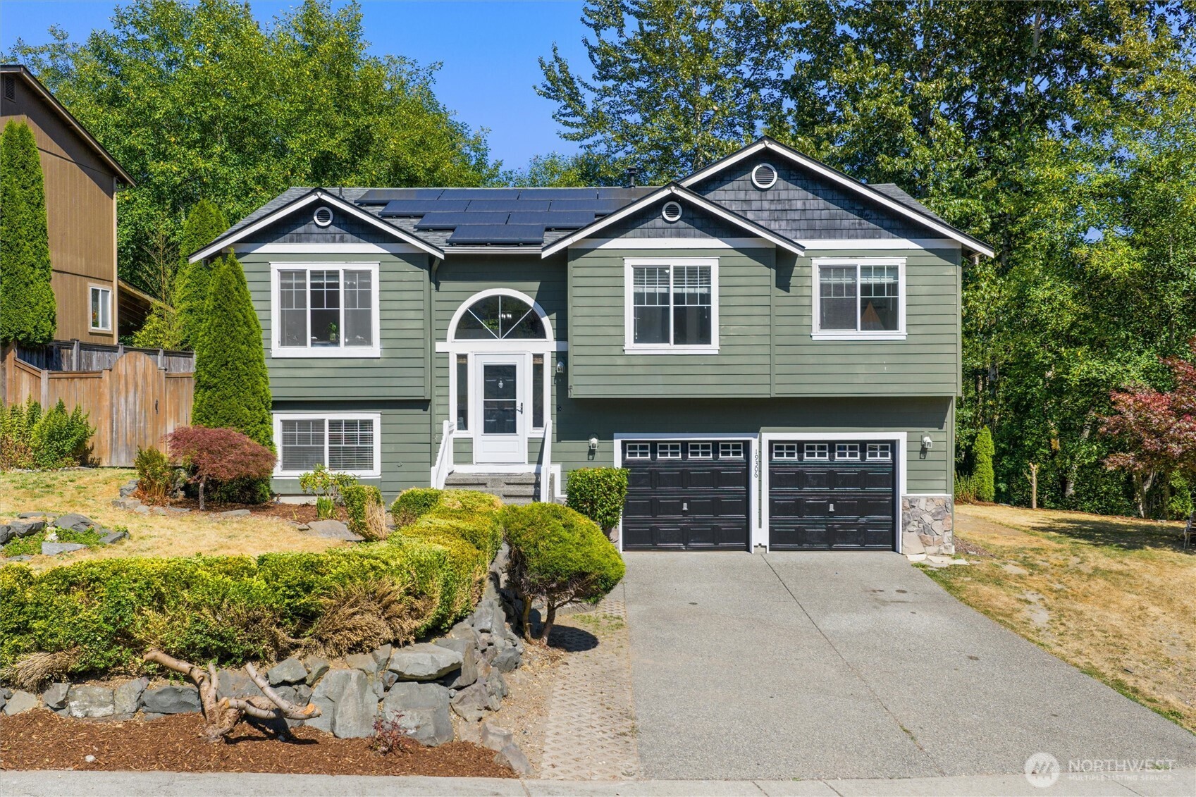 19306 Evergreen Drive E For Sale, Bonney Lake, WA 98391 Home | ByOwner