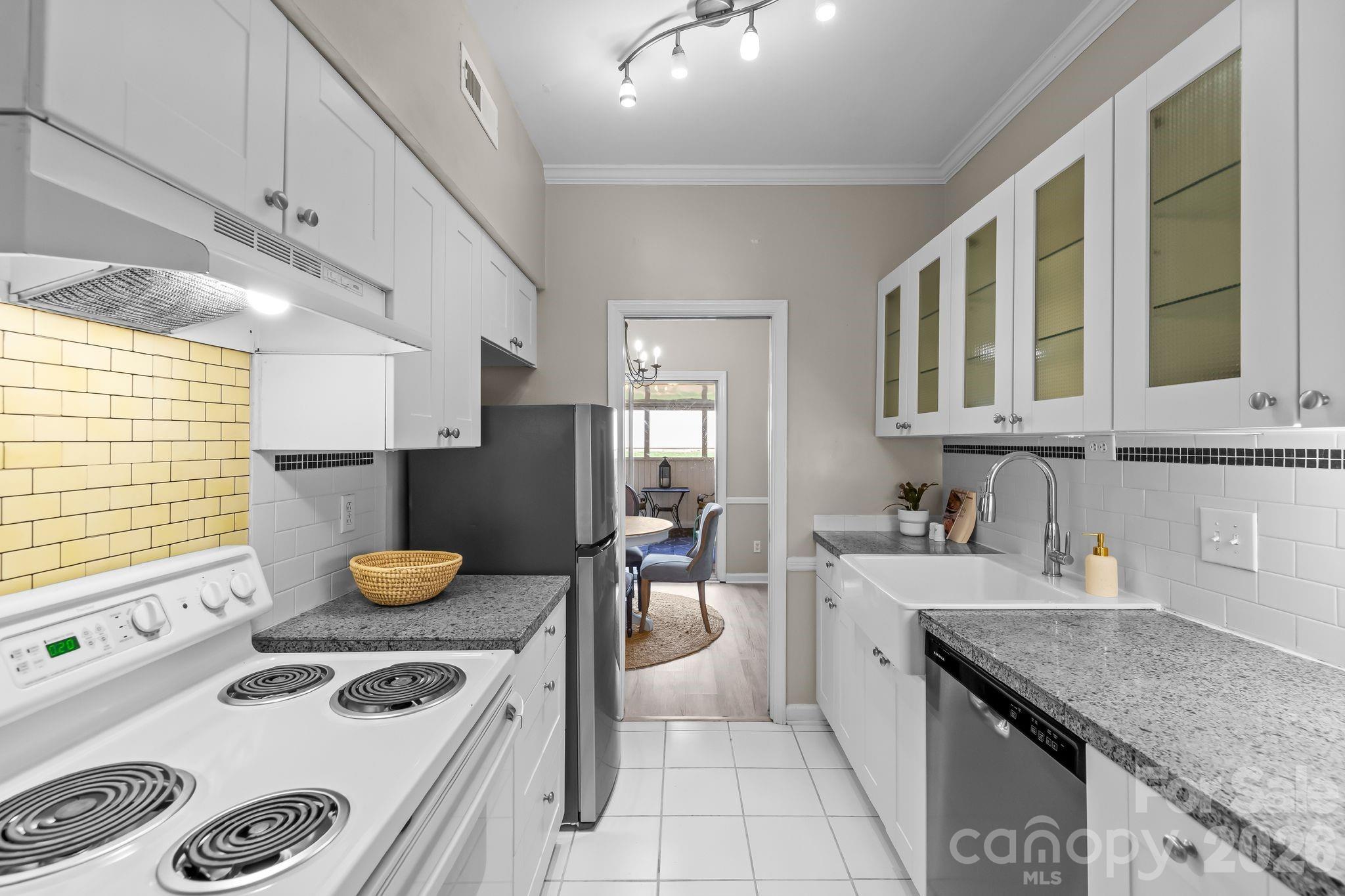 Photo 12 of 5941 Quail Hollow RoadE, Charlotte, NC