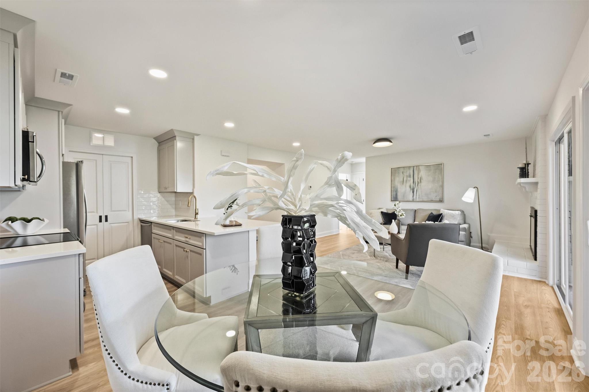 Photo 13 of 11141 Harrowfield Road, Charlotte, NC