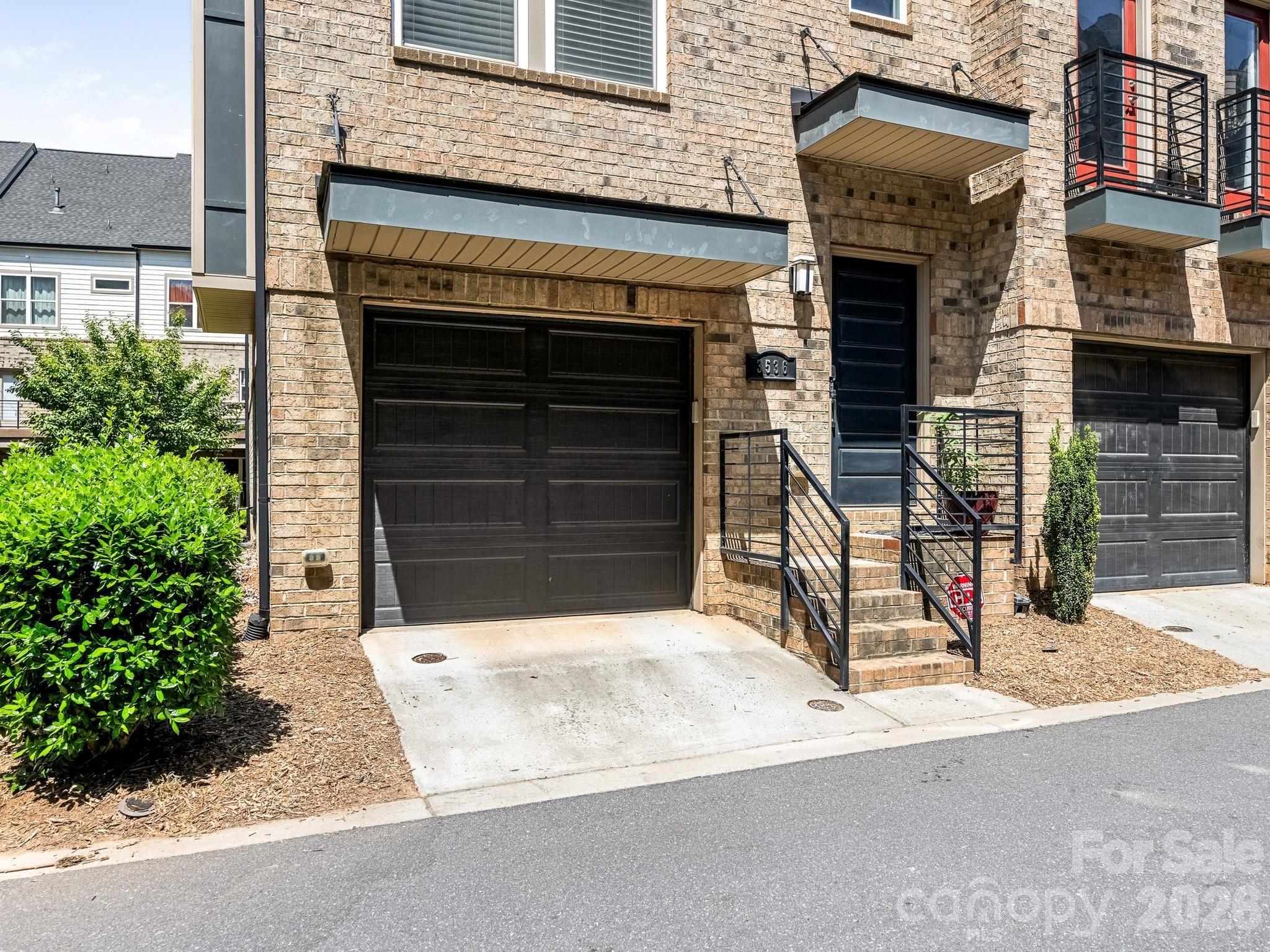 3536 Craughwell Drive, Charlotte, NC - photo 2 of 28