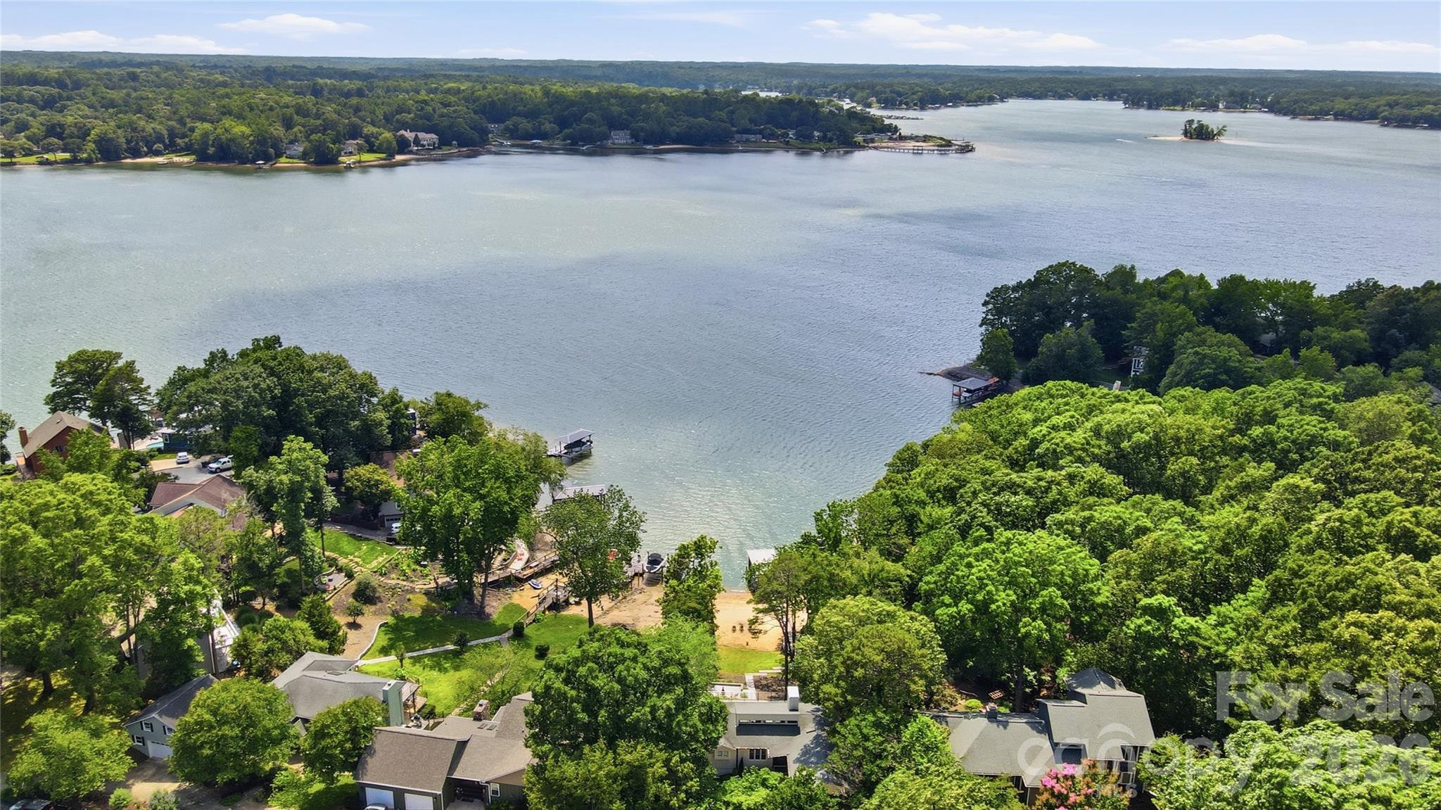 Photo 3 of 31002 Executive Point, Tega Cay, SC