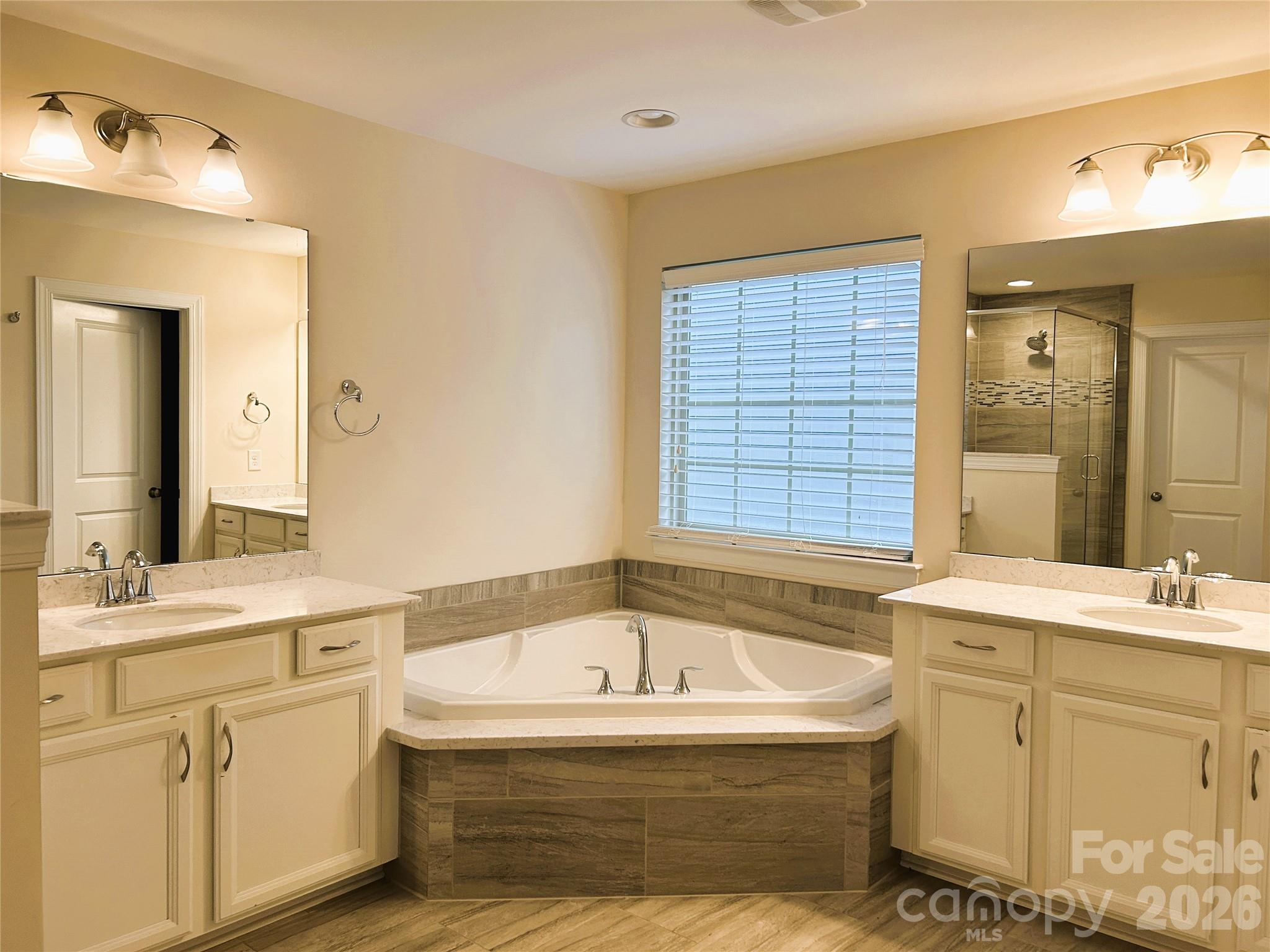 Photo 21 of 9015 Manor Oak Court, Charlotte, NC