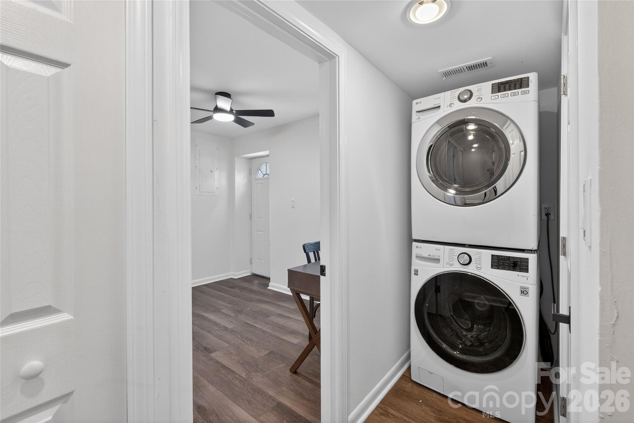 Photo 34 of 5412 Milhaven Lane, Charlotte, NC