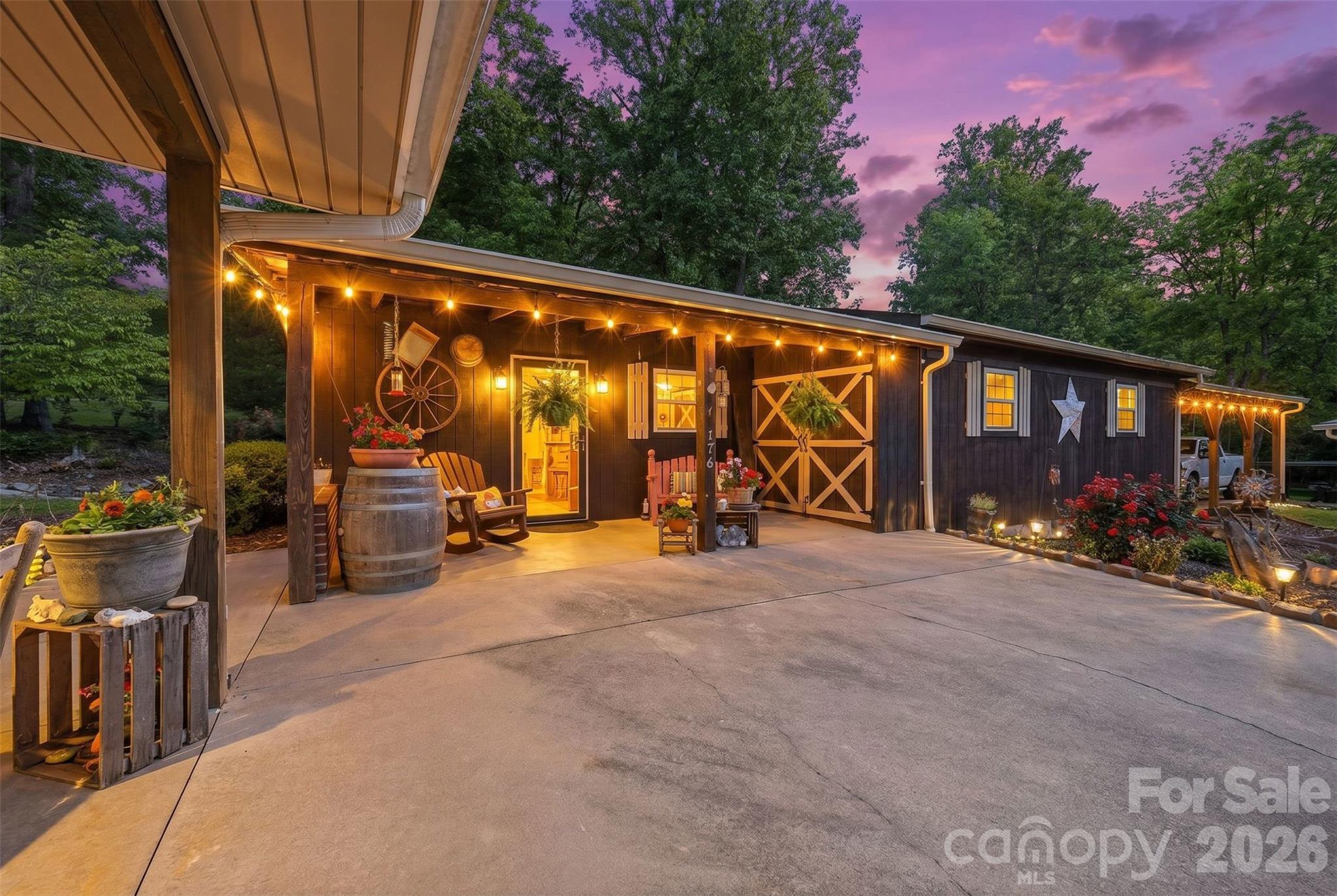 176 + 174 Oak Hollow Road, Union Grove, NC - photo 2 of 49