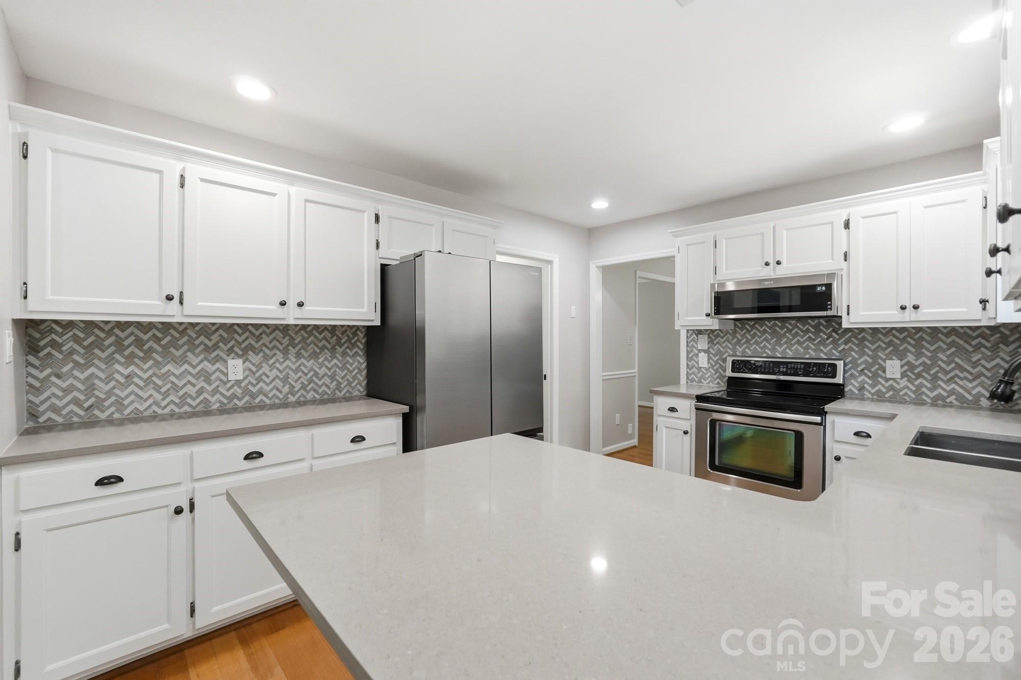 Home for sale at 2106 Caleo Circle, Charlotte, NC — photo 10 of 42