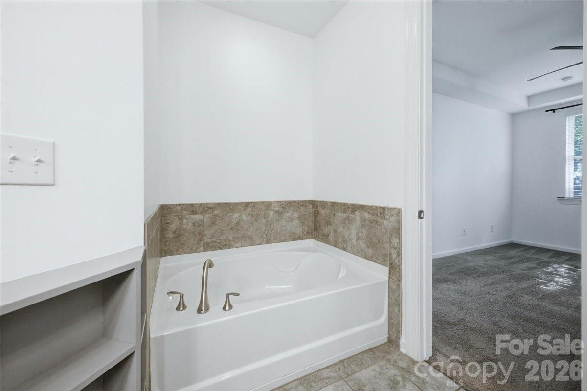 Photo 14 of 5618 Stonewells Drive, Charlotte, NC