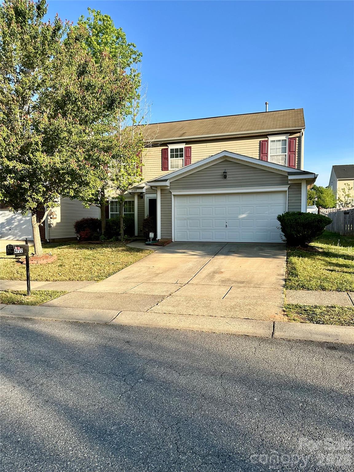 Home for sale at 4722 Mortonhall Road, Charlotte, NC — photo 1 of 35