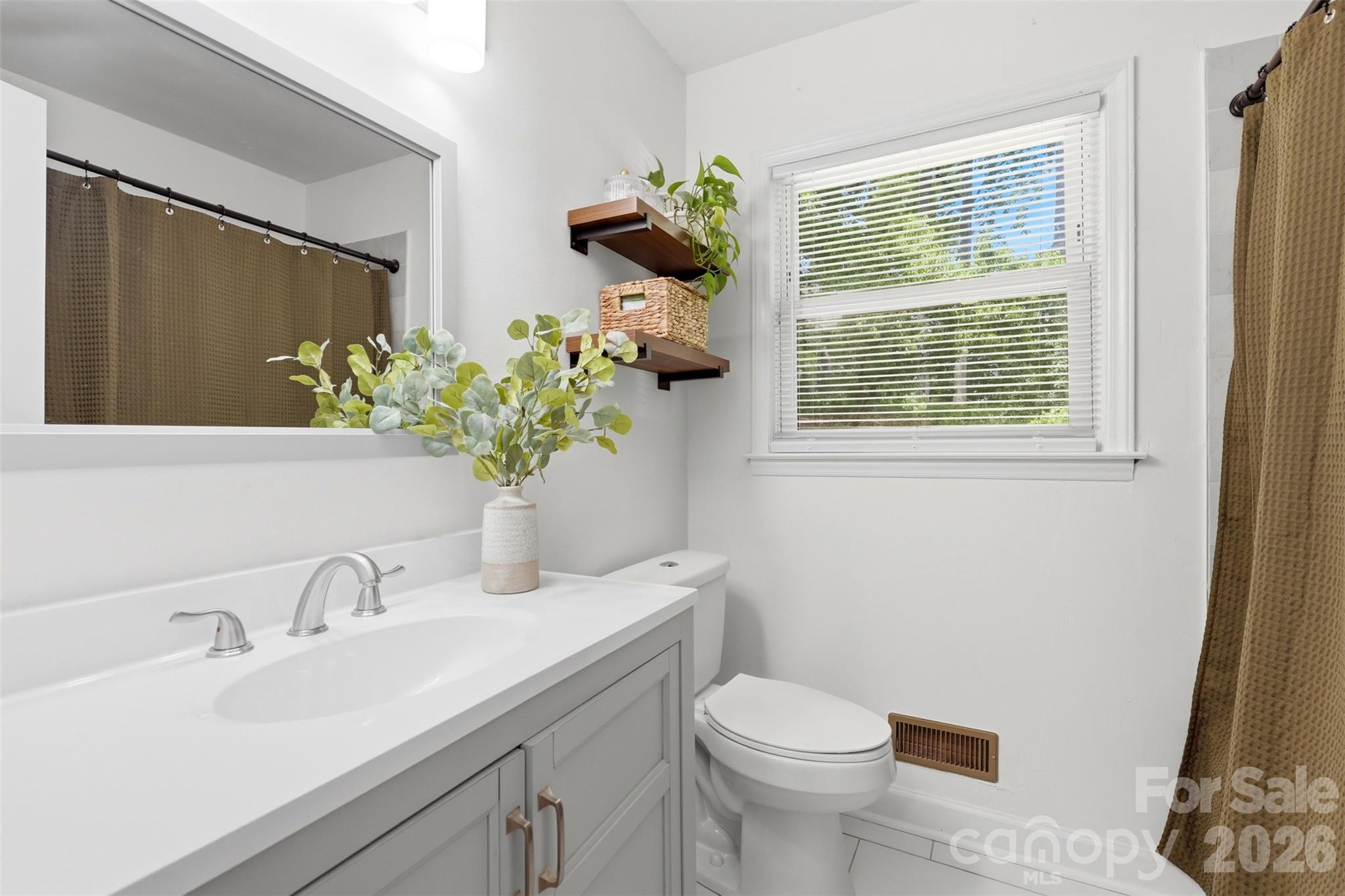Photo 17 of 6607 Elmwood Circle, Charlotte, NC
