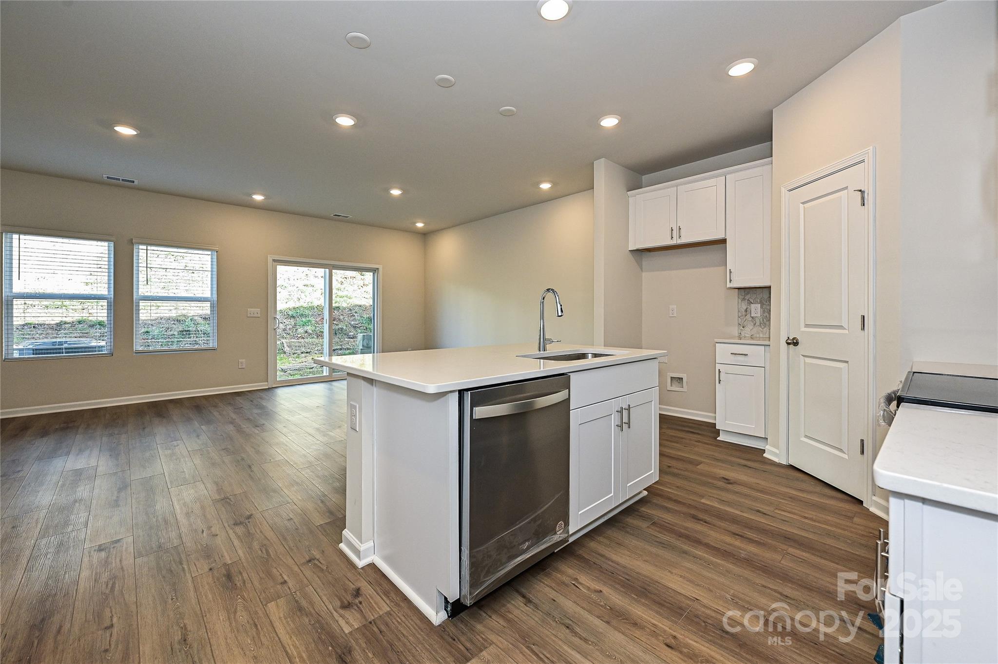Photo 2 of 8036 Hidden Springs Trail, Charlotte, NC