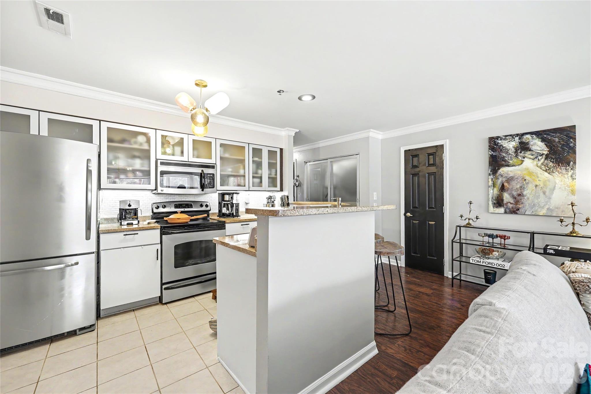 Photo 9 of 517 N Graham Street2D, Charlotte, NC