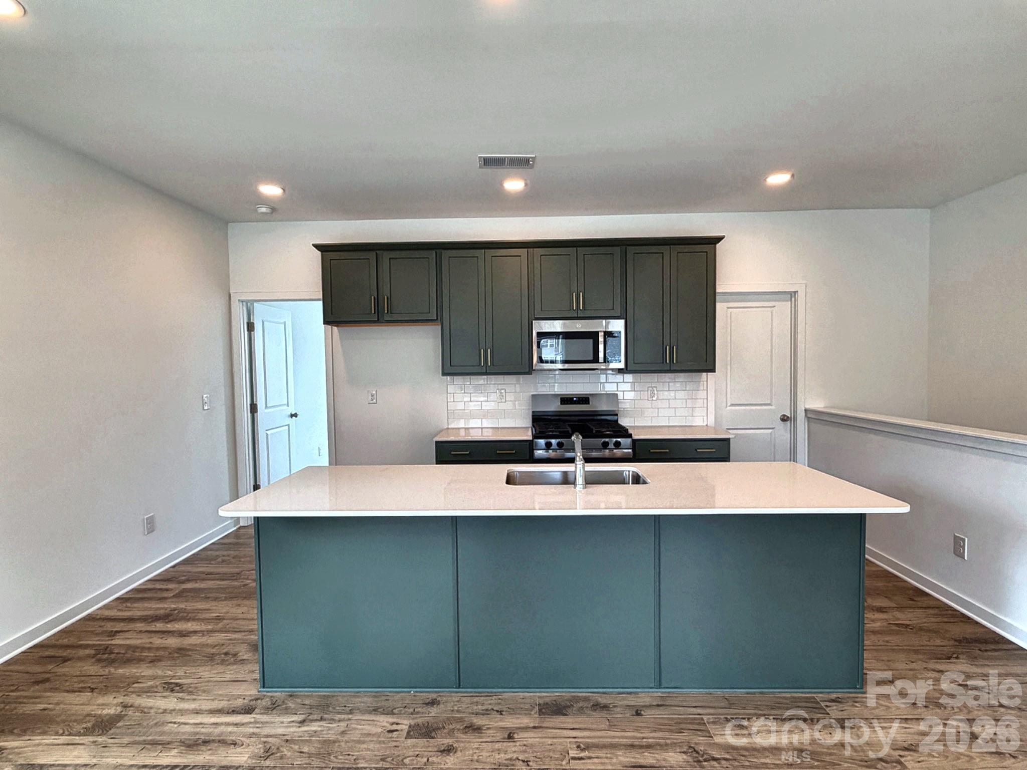 Photo 3 of 2334 Rachelwood Drive, Charlotte, NC