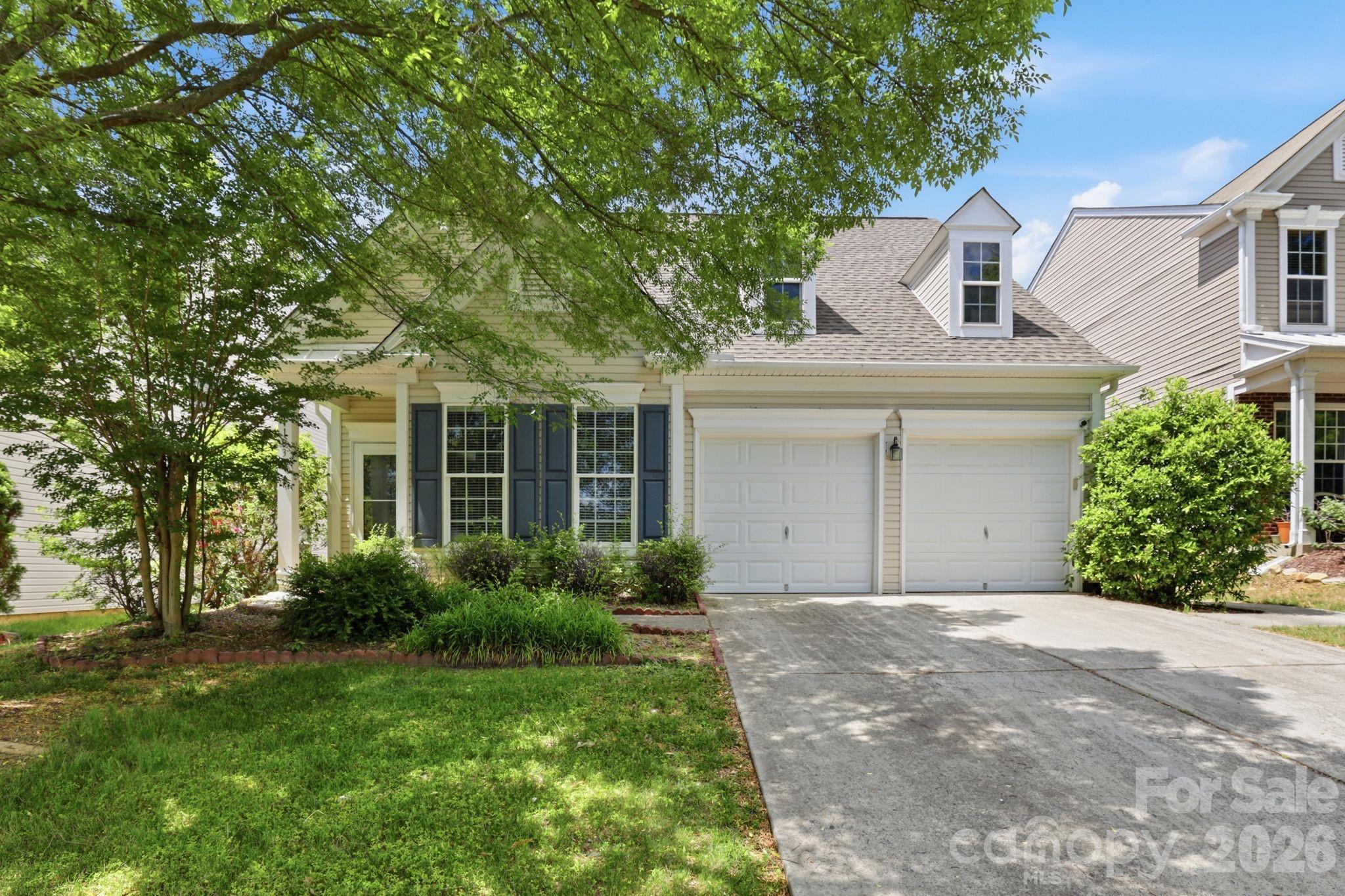 Home for sale at 11030 Holm Oak Place, Charlotte, NC — photo 1 of 29