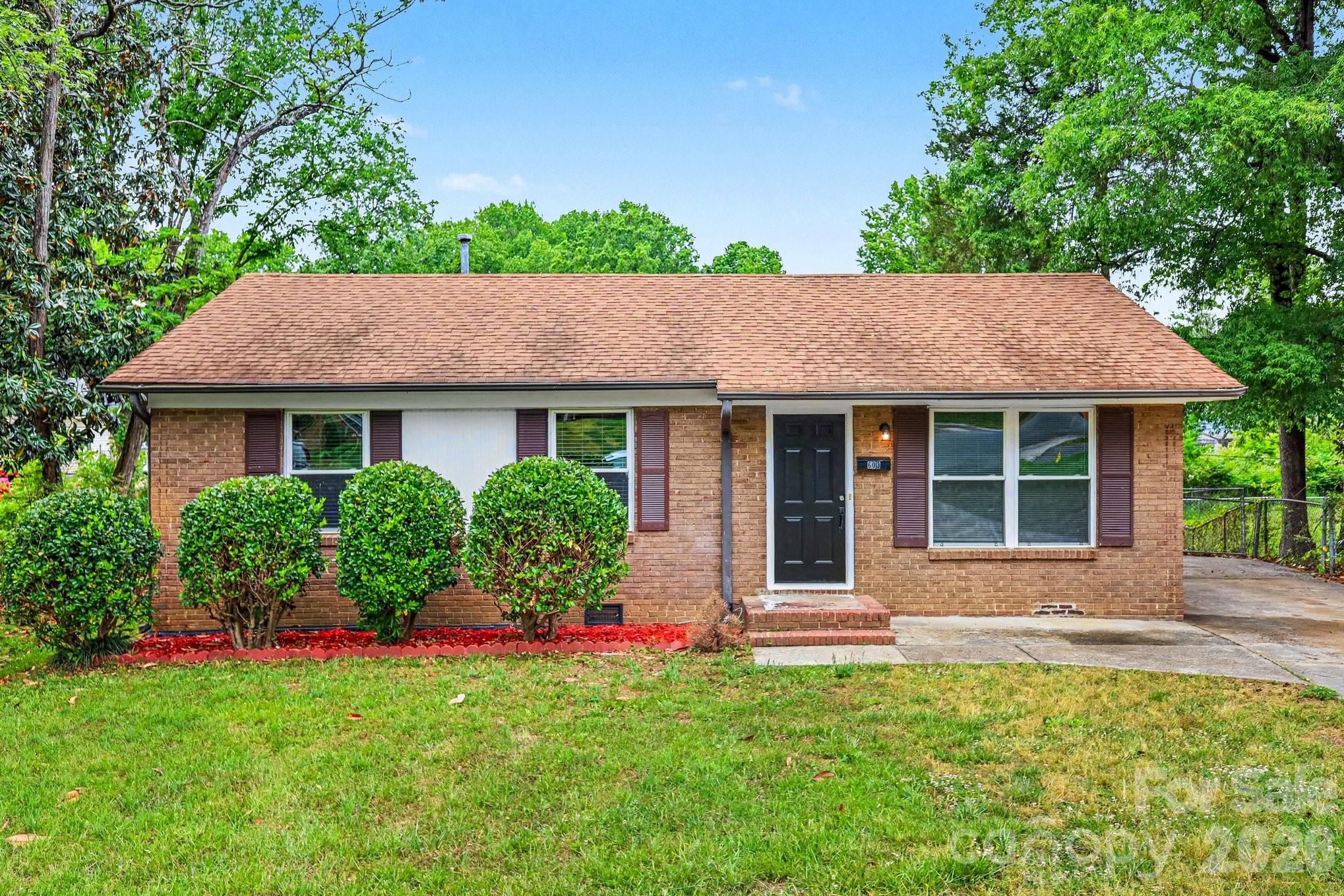 Photo 2 of 603 Dobson Drive, Charlotte, NC
