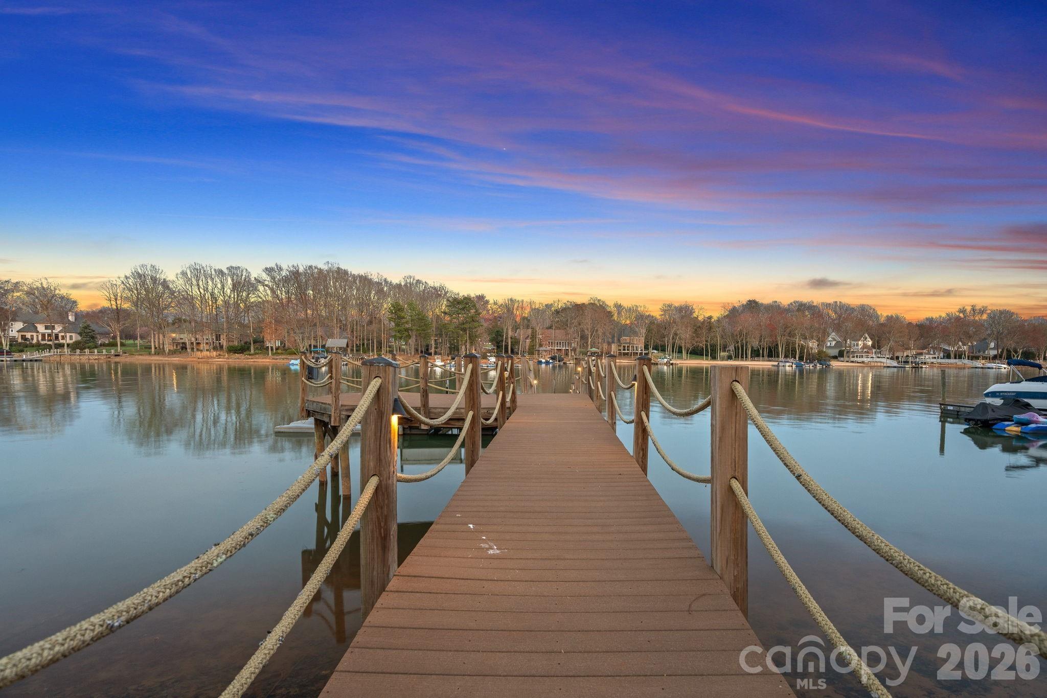 Photo 3 of 101 S Longfellow Lane, Mooresville, NC