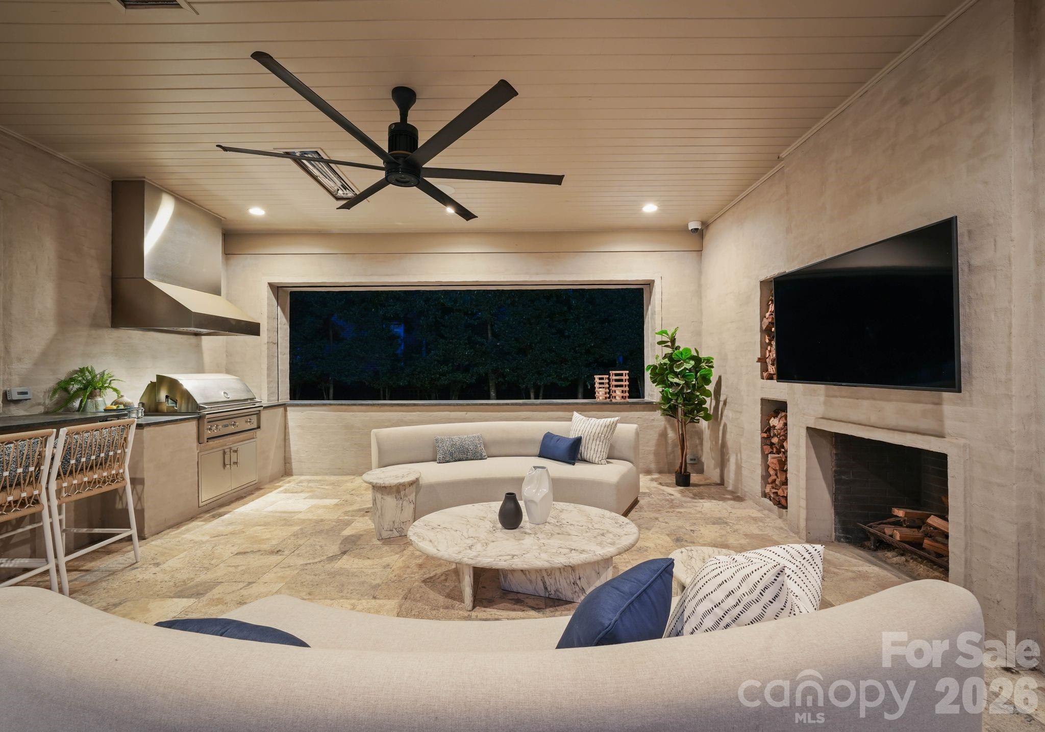 Photo 7 of 1919 Shoreham Drive, Charlotte, NC