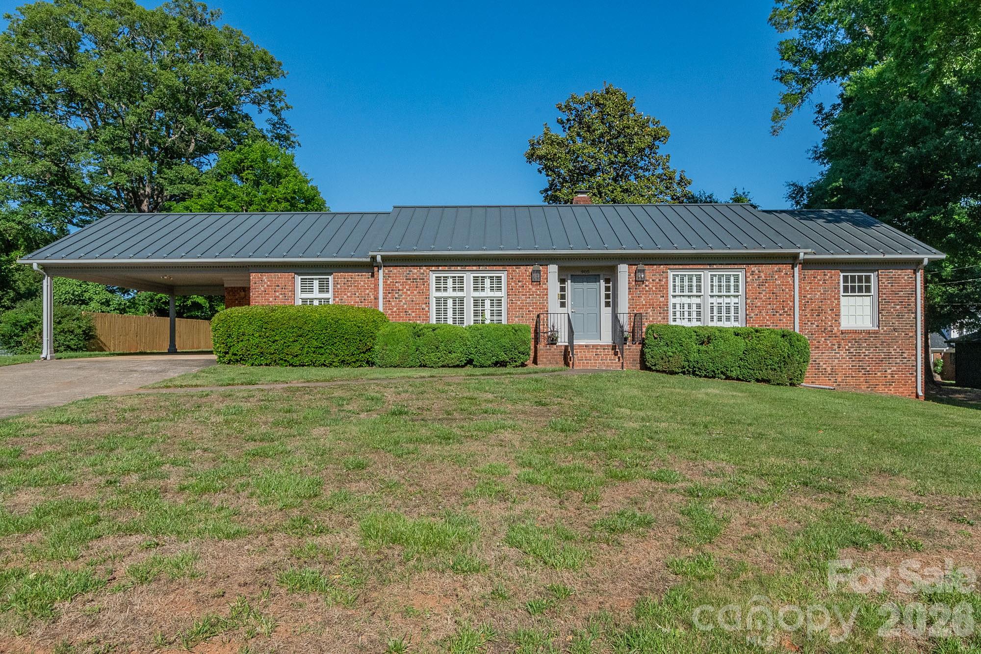 905 Kildee Drive, Lexington, NC - photo 1 of 29