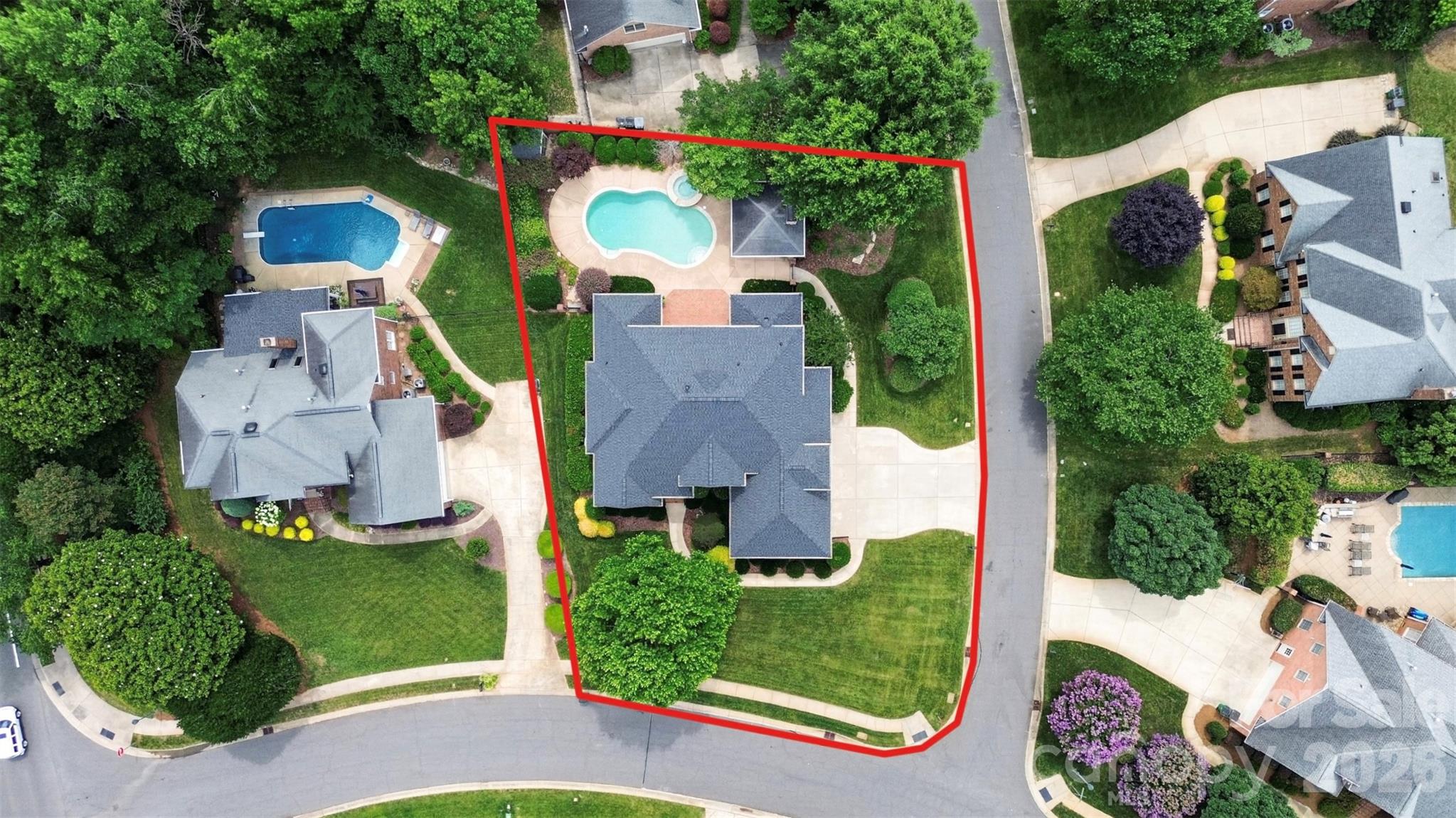 Home for sale at 6907 Meadow Run Lane, Charlotte, NC — photo 46 of 48