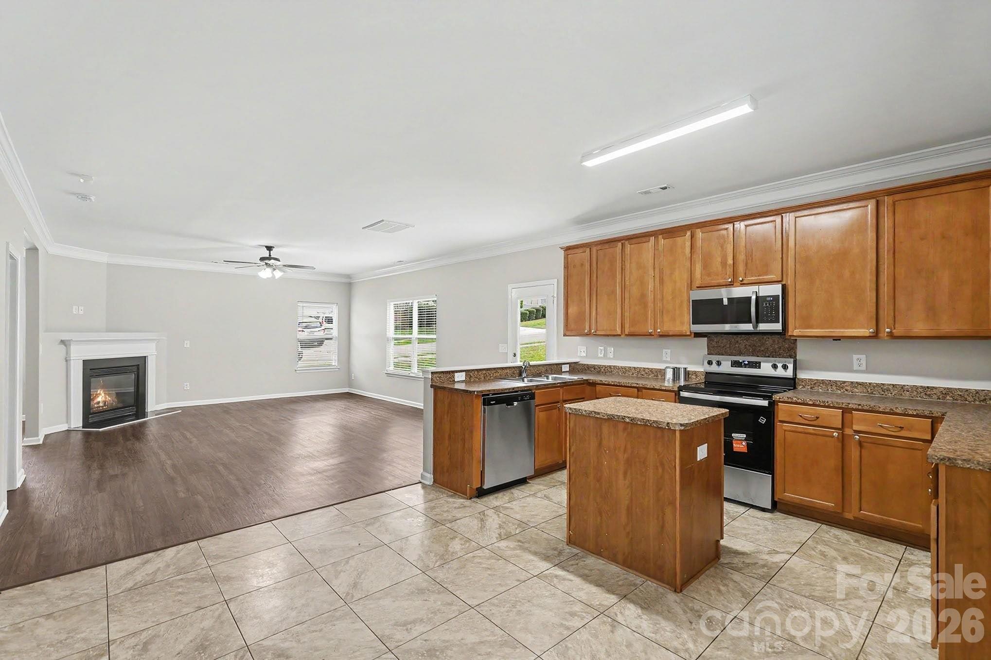 Photo 9 of 5618 Stowe Derby Drive, Charlotte, NC